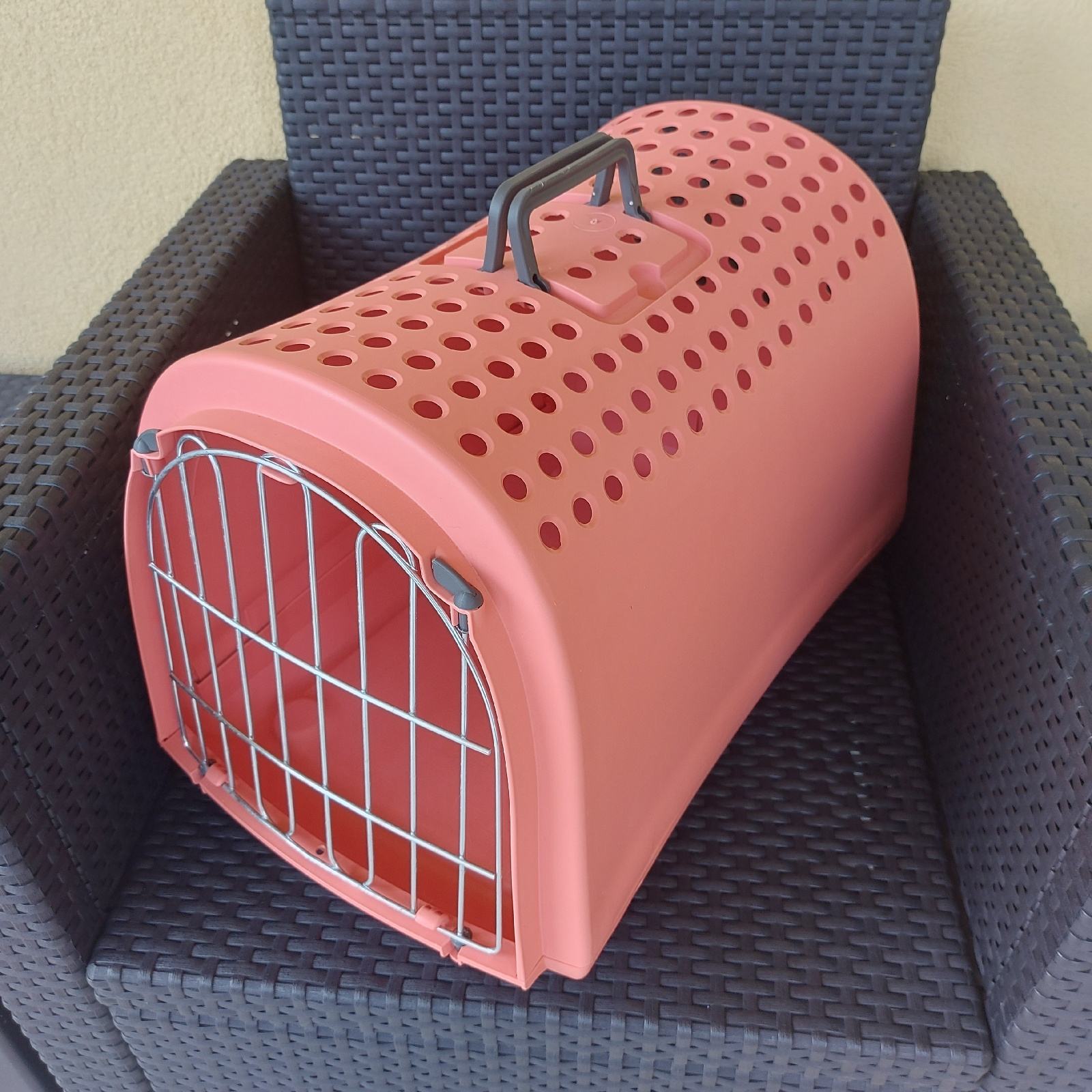 Transporter za mačke 50x32xh34,5 cm (kao novo!)