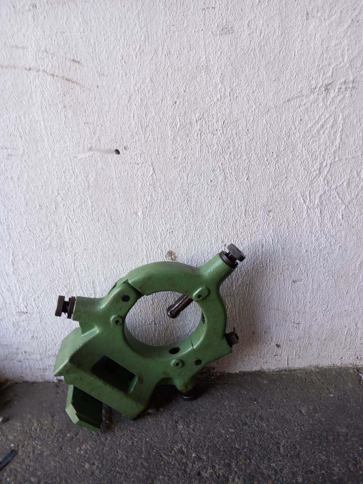 Lineta za tokarski stroj PA-631 „Ada Potisje“