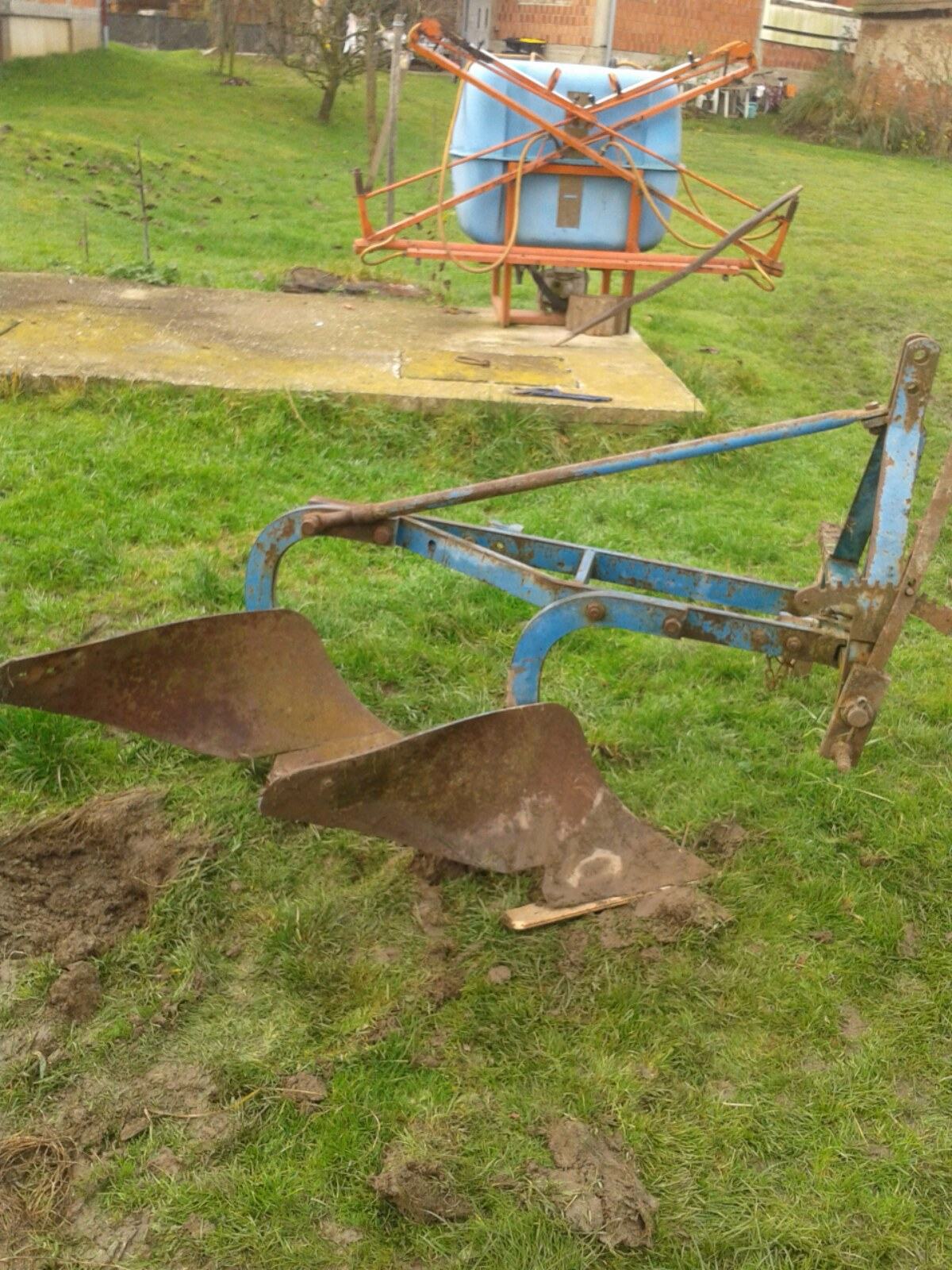 Plug 10 cola dvobrazni