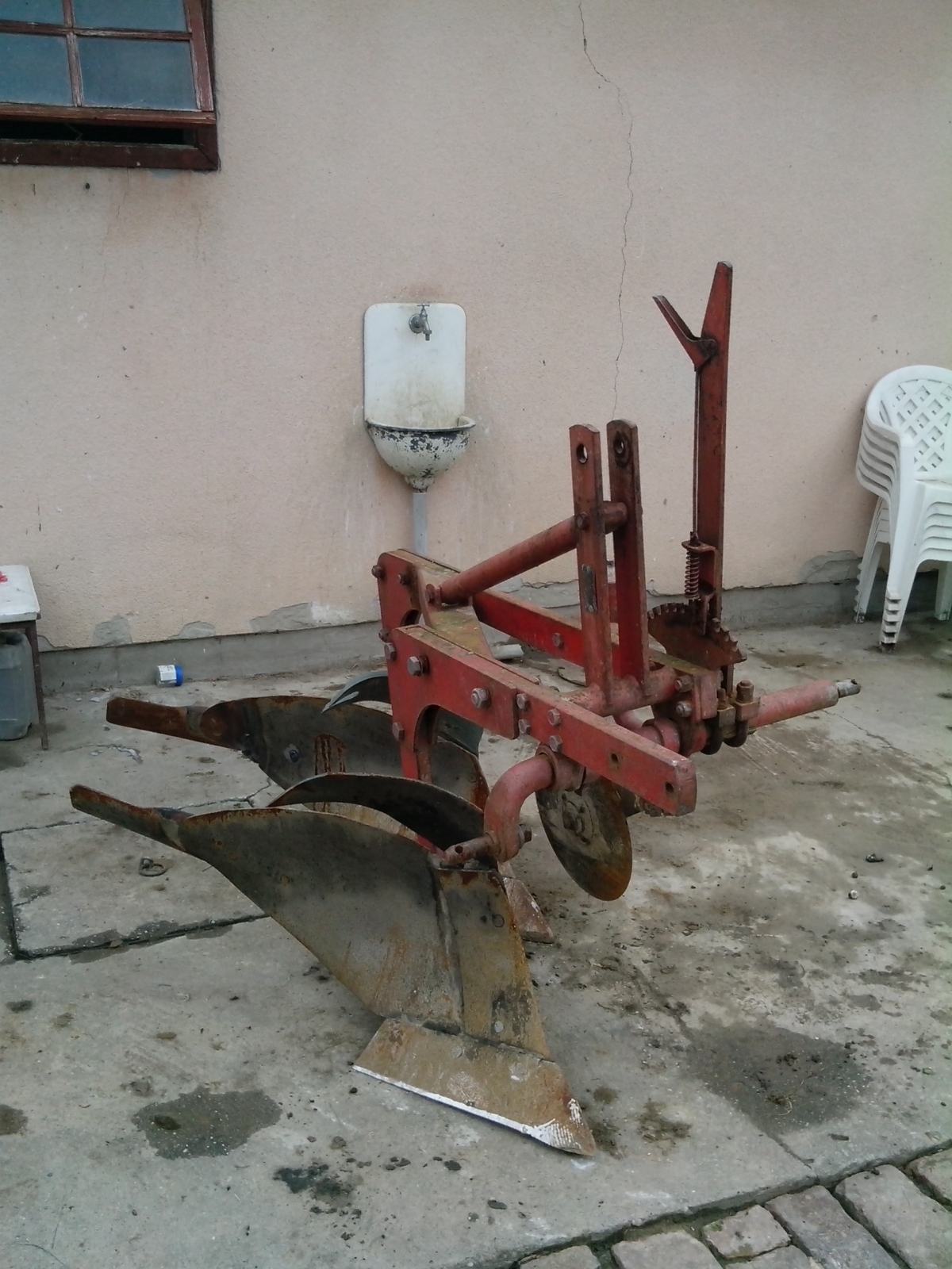 PLUG DVOBRAZNI IMT 10 COLA