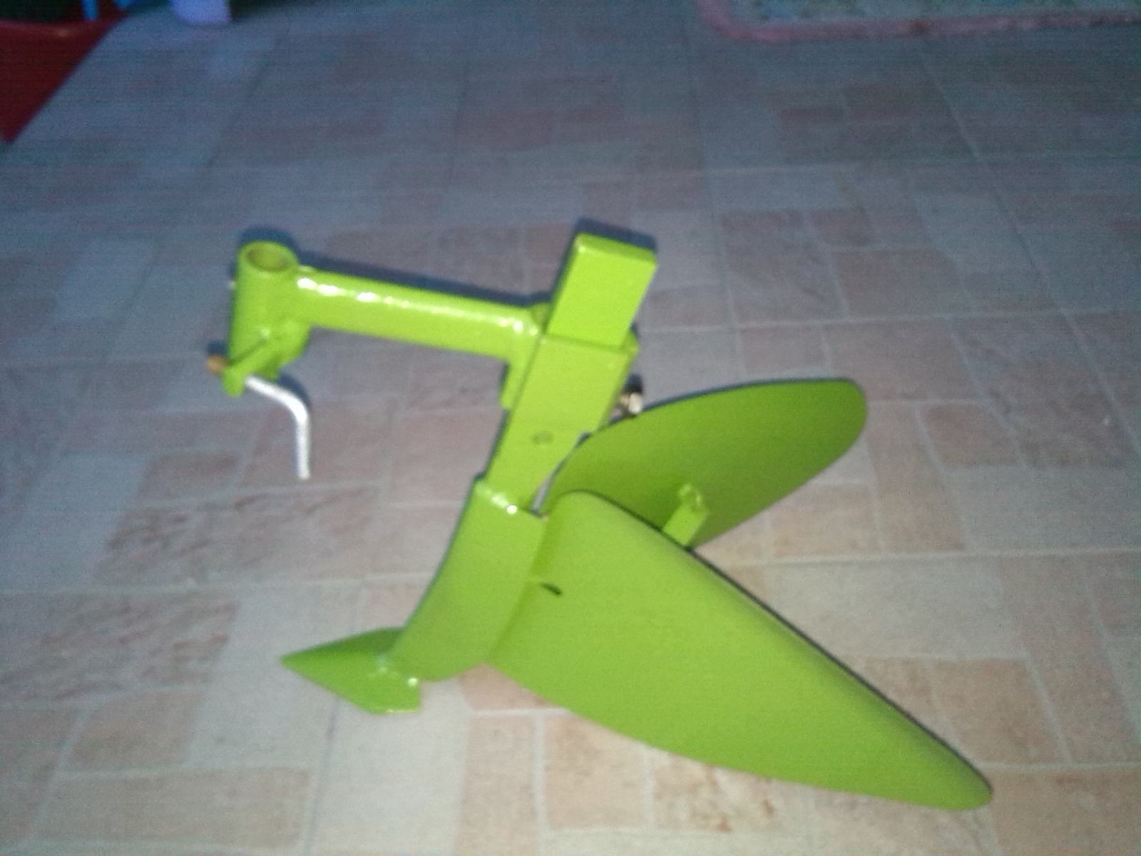 PLUG ZA RETKE-OGRTAČ IMT 506