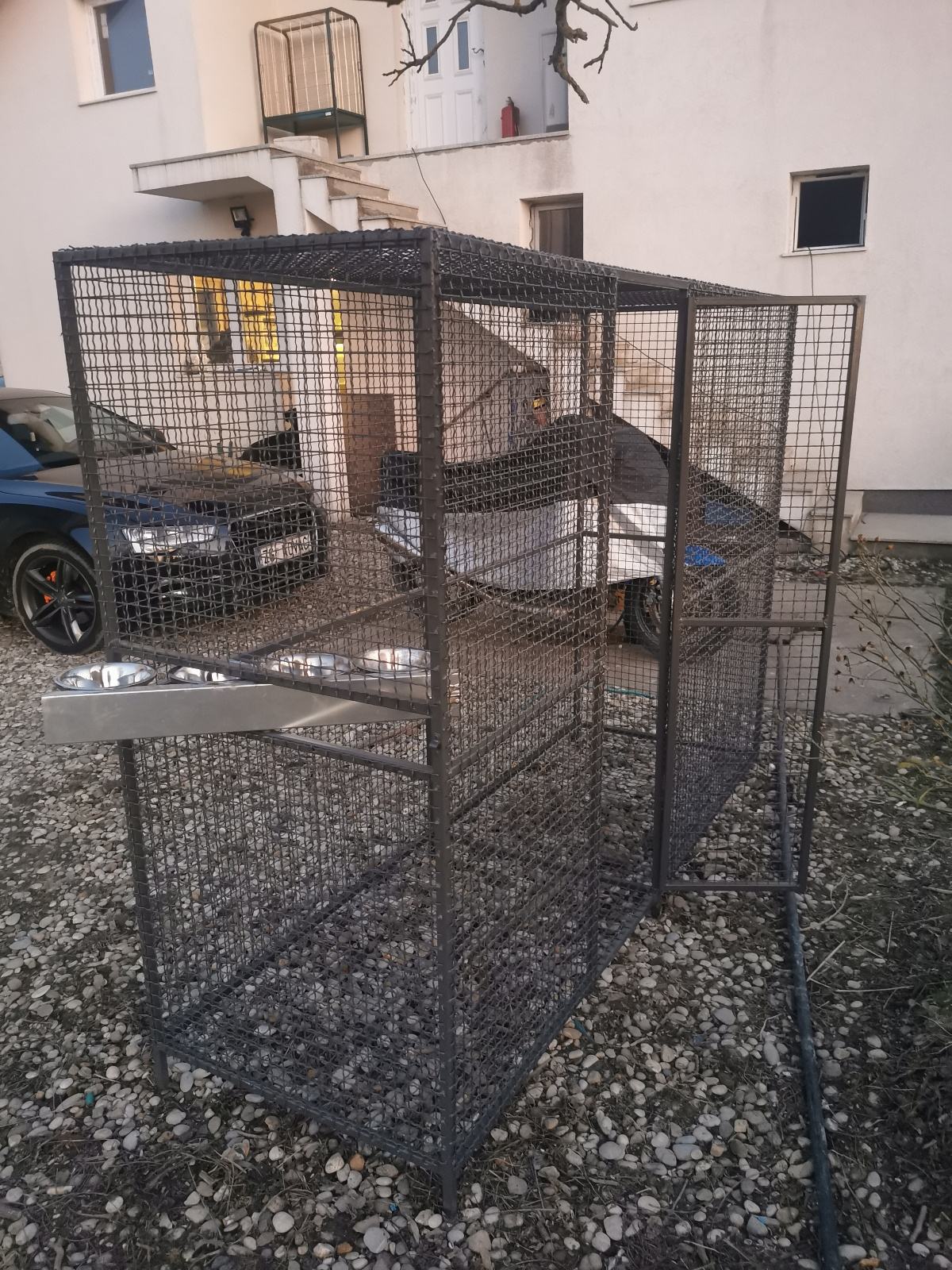 kavez za vece papagaje