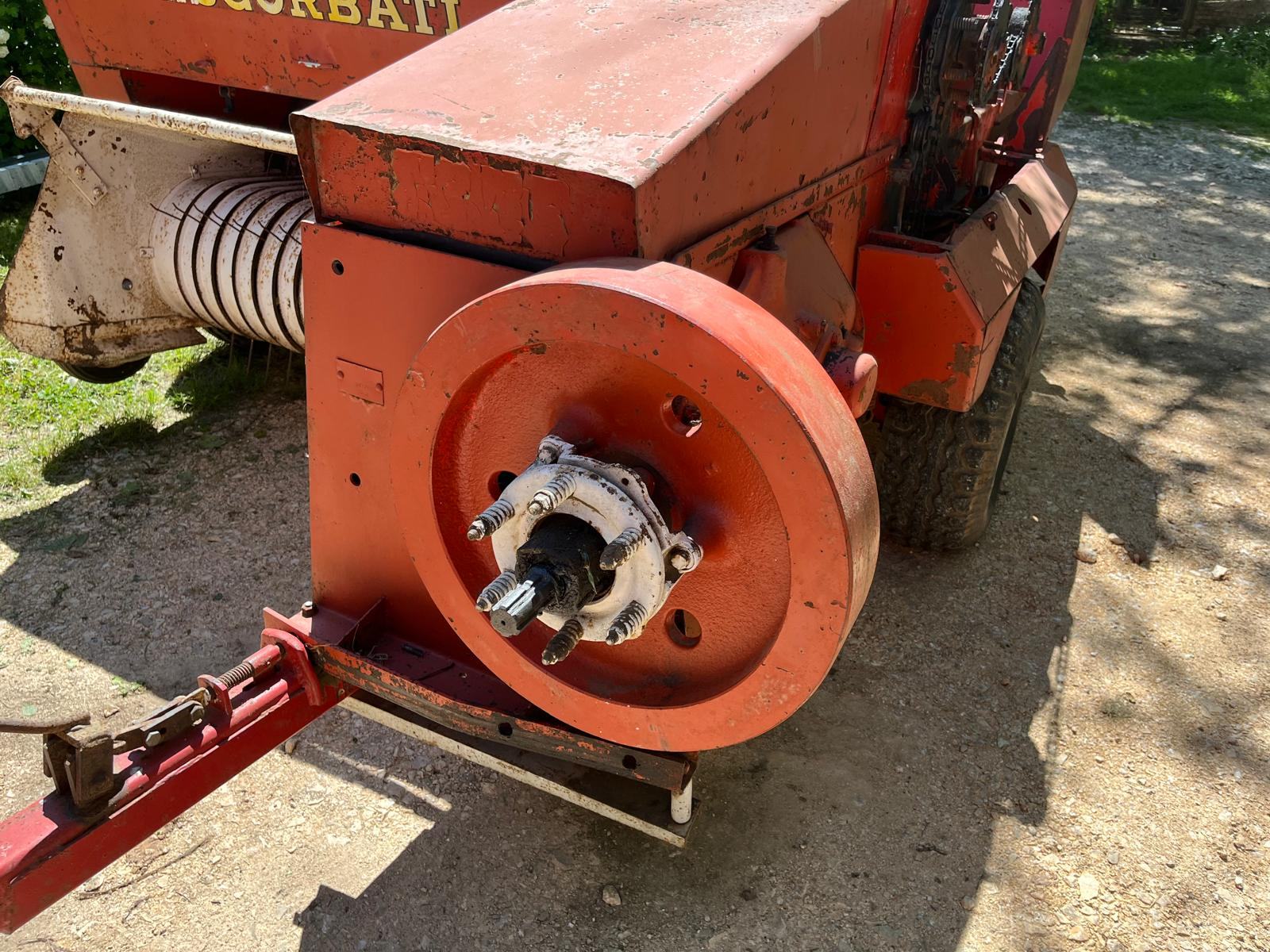 Balirka za kockaste bale SGORBATI