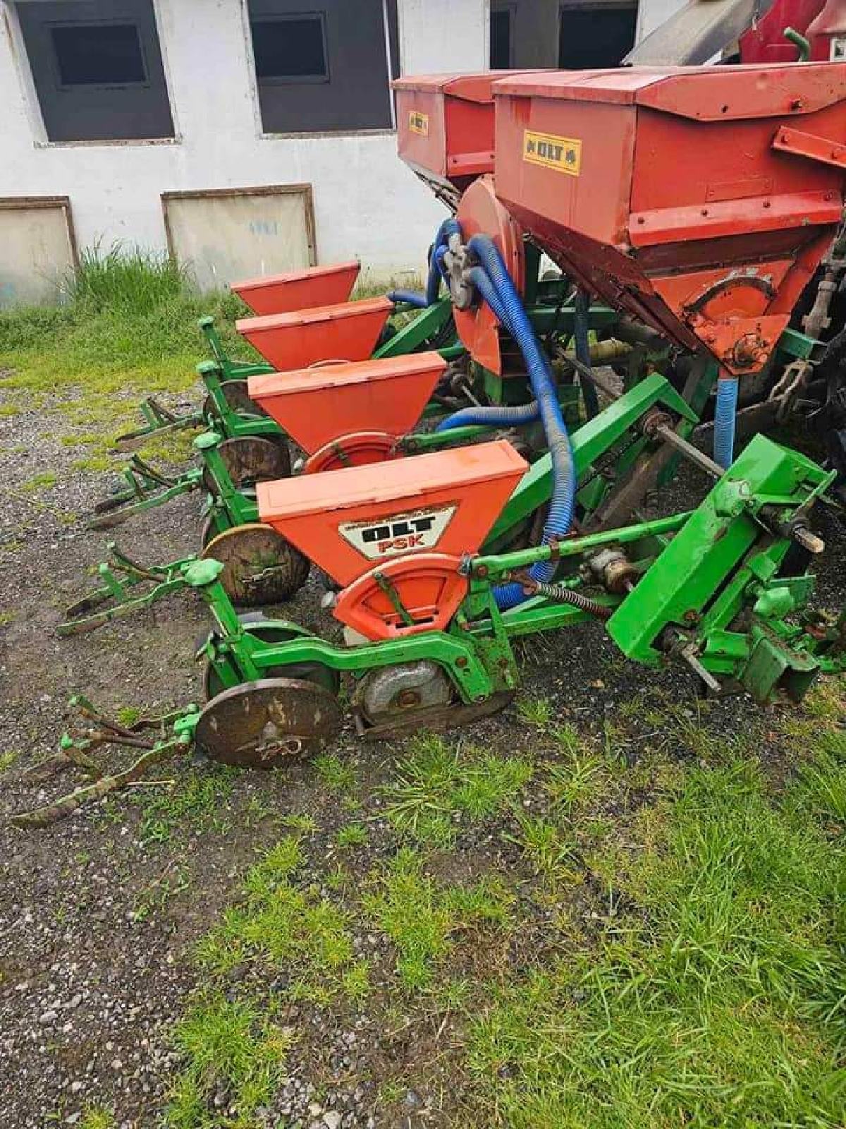 Prodajem Pneumatsku sijačicu OLT PSK 4 REDNA ODLICNO stanje