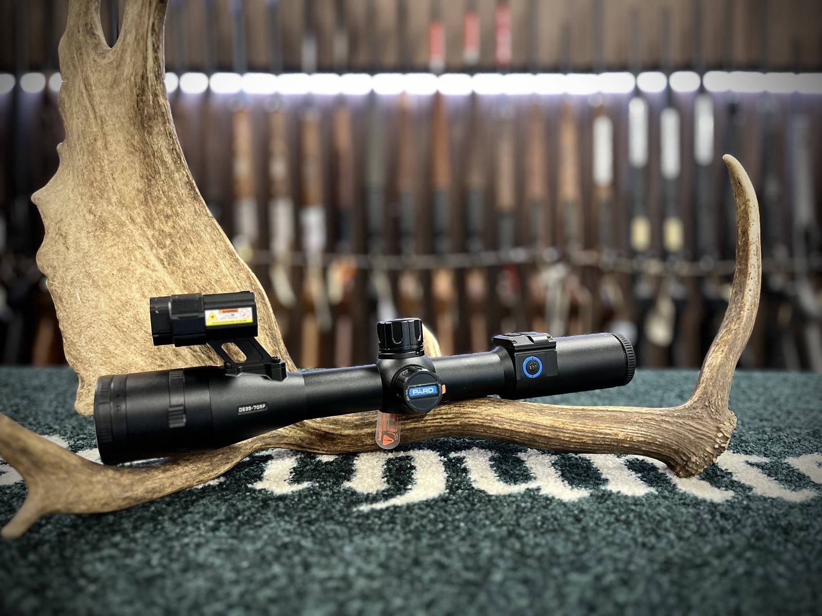 Dnevno noćni optički uređaj Pard DS35 LRF 850nm NOVO!