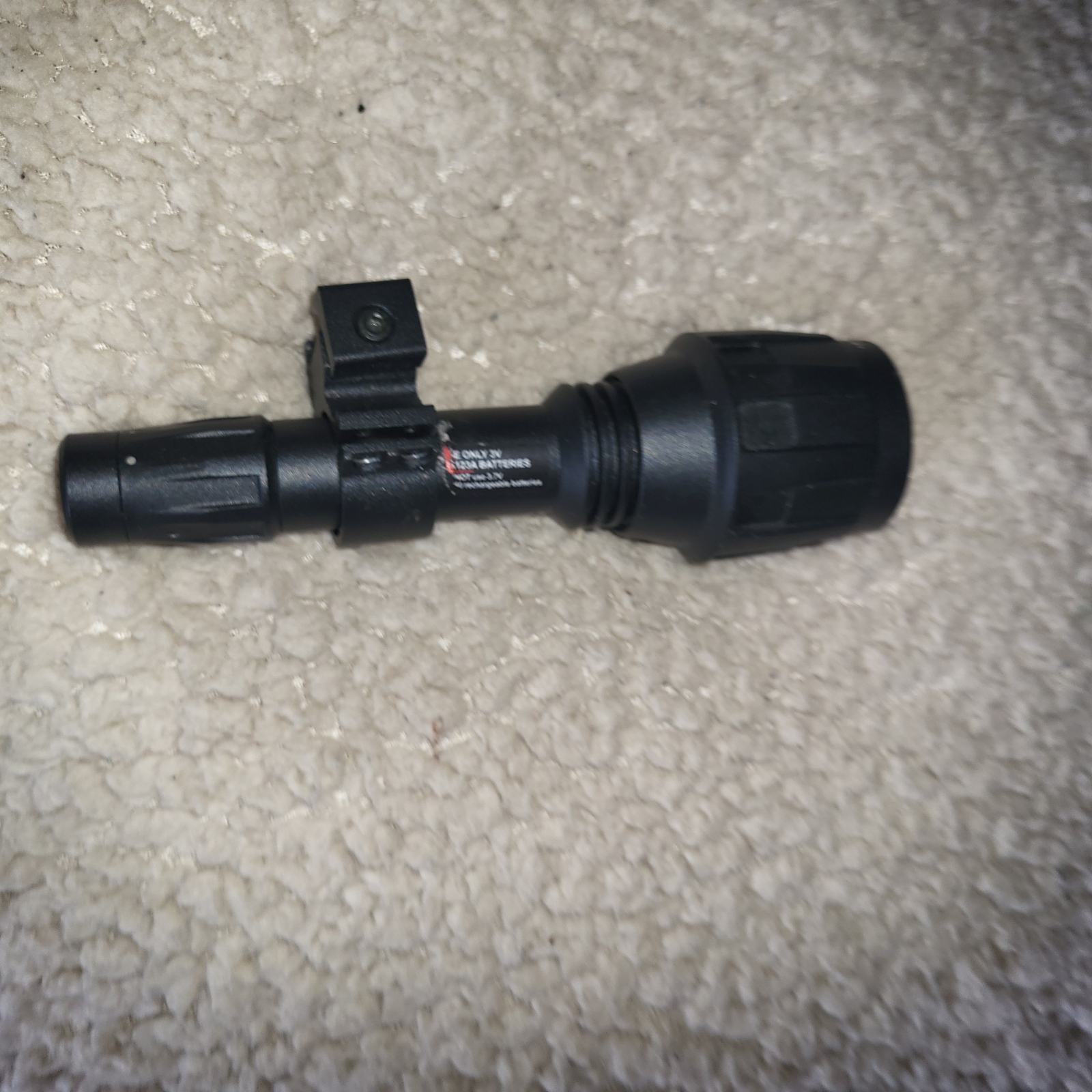 Iluminator 850ir novo