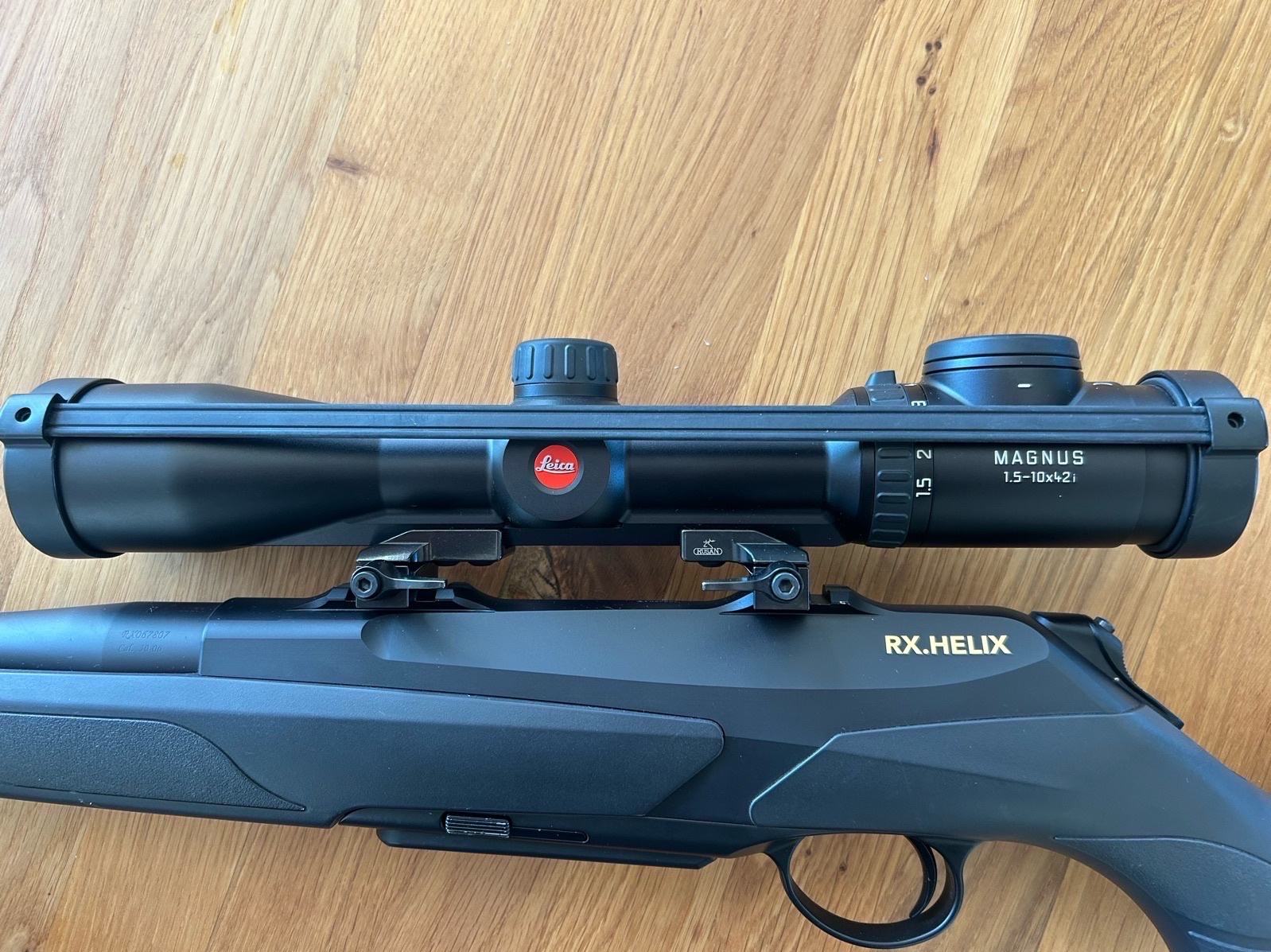 Leica Magnus 1.5-10x42i