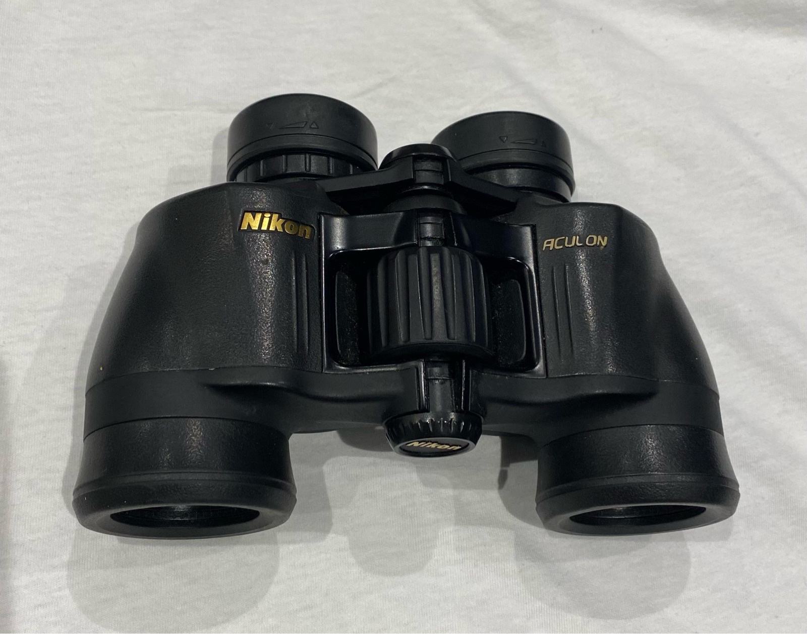 Nikon Aculon A211