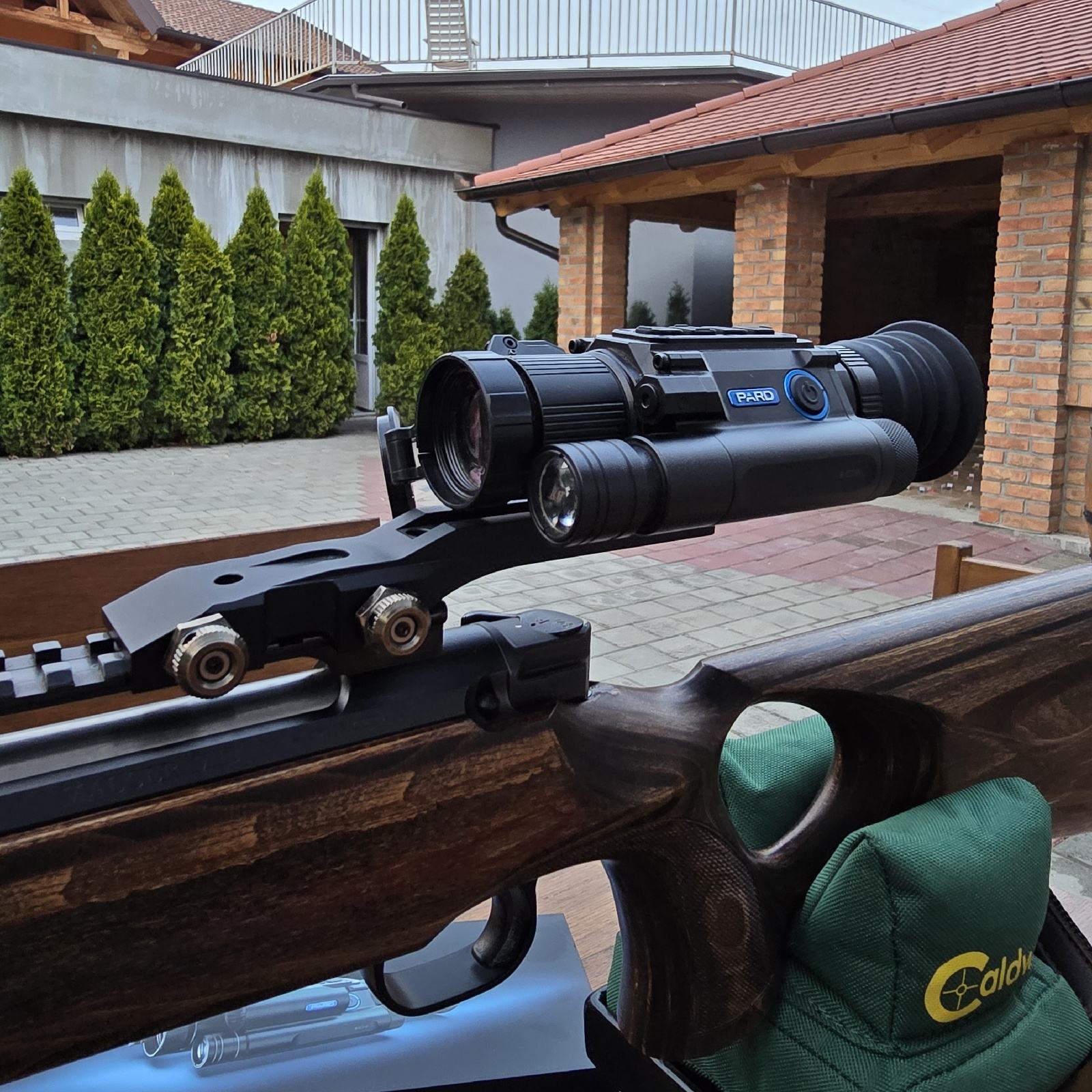 PARD 008SP2 IR850 Dan/Noć optika