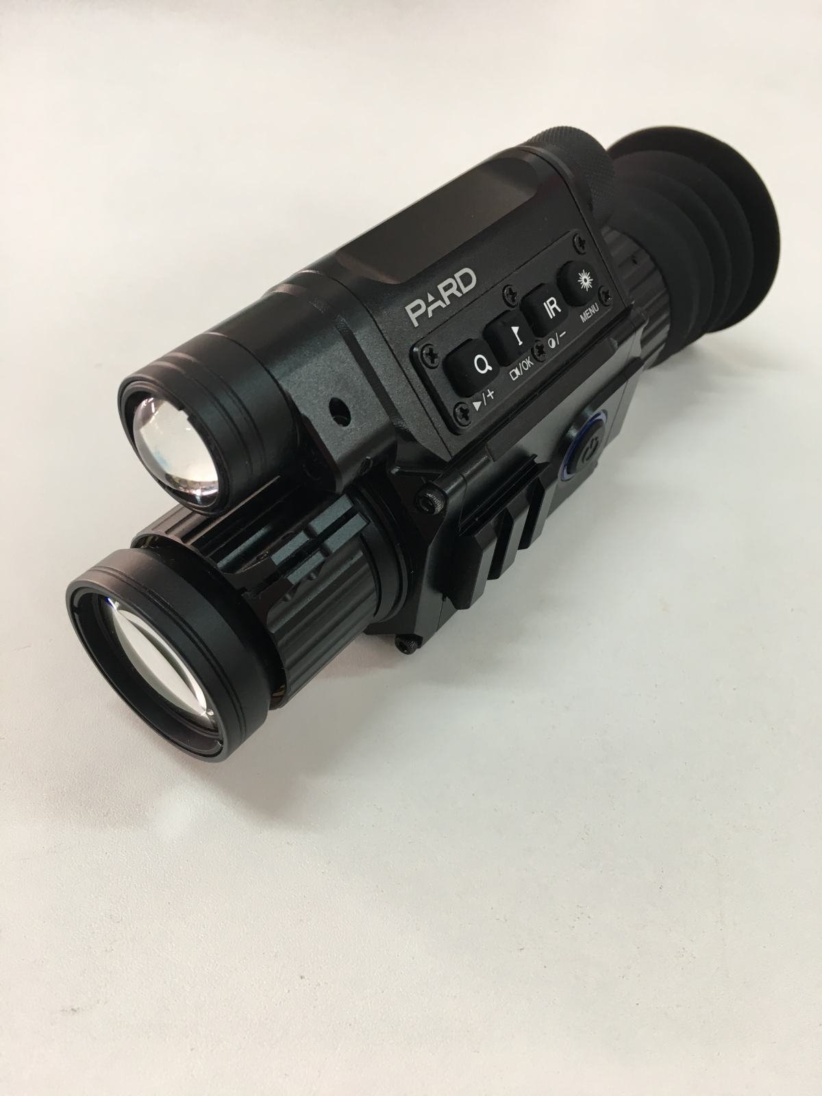 Pard NV008 Plus,Digitalna Dan-Noć Optika 6,5 x12 ,Novo u Trgovini