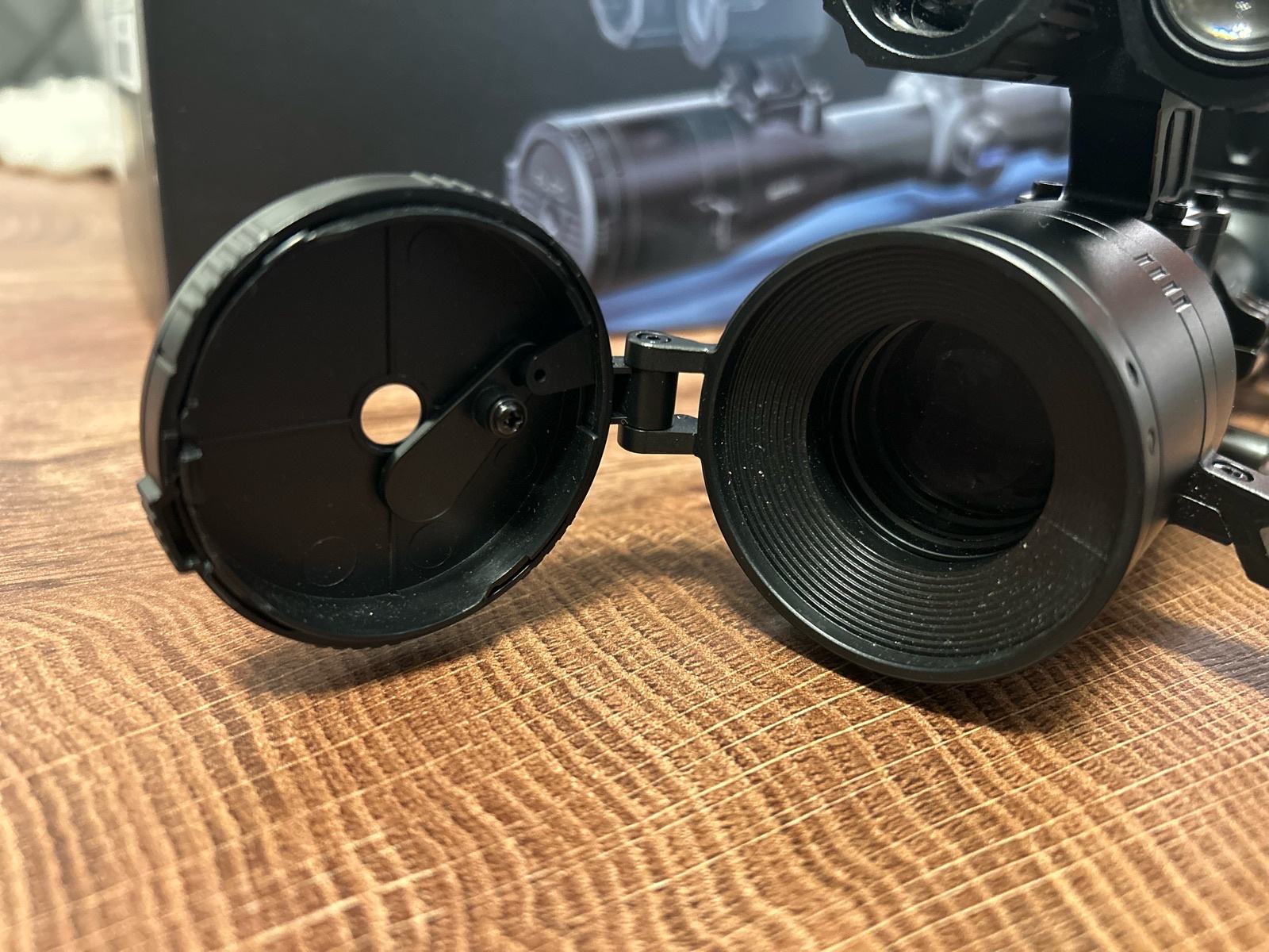 Prodajem Pard ds35 lrf