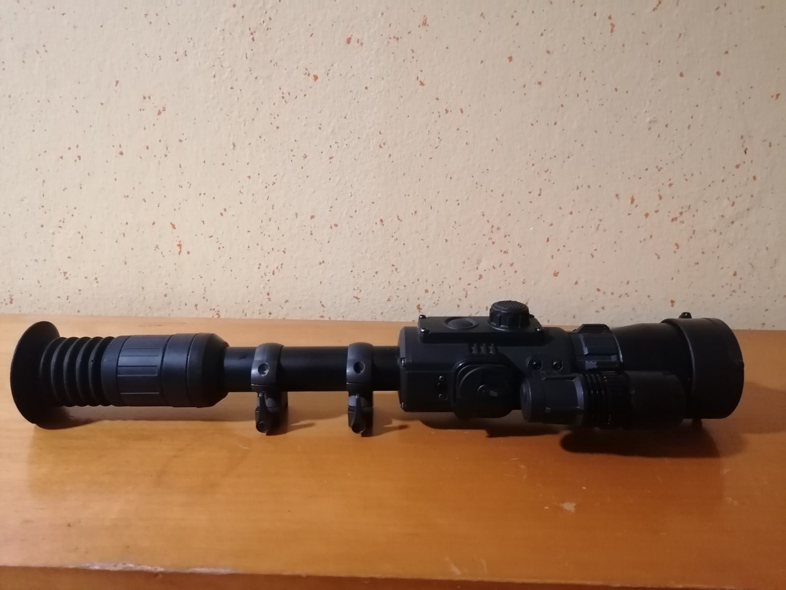 YUKON PHOTON RT 6X50