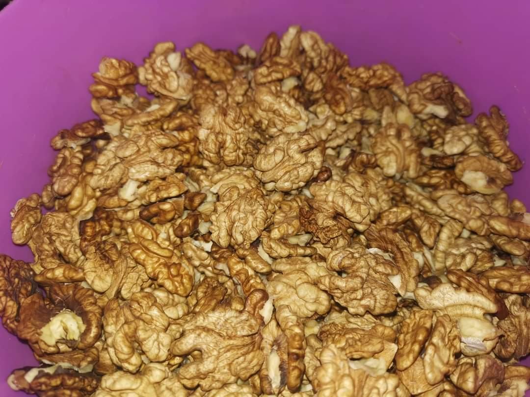 Prodaja očišćenih oraha - 60kn/kg