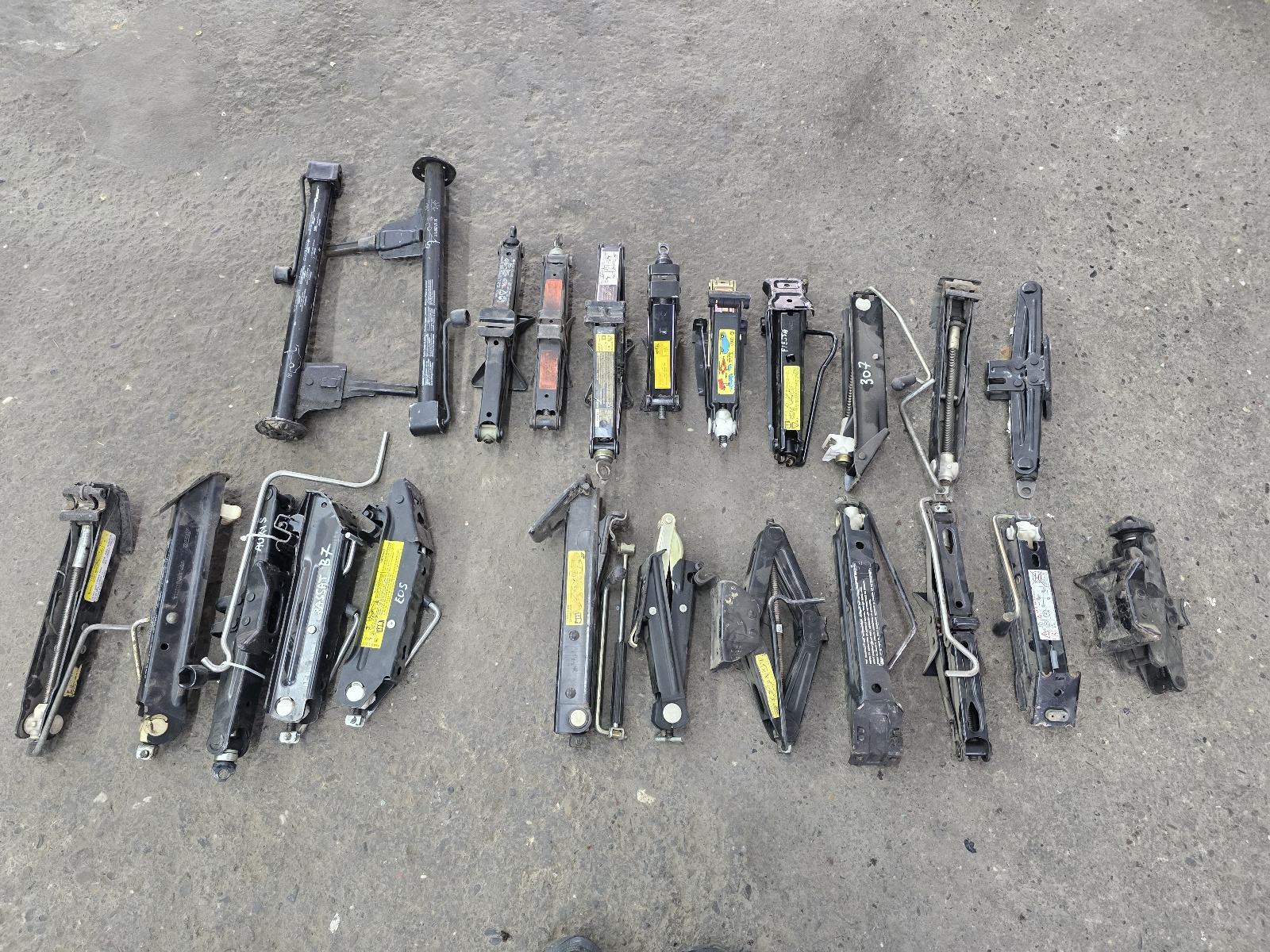 Auto dizalice dizalice za automobile i ključevi