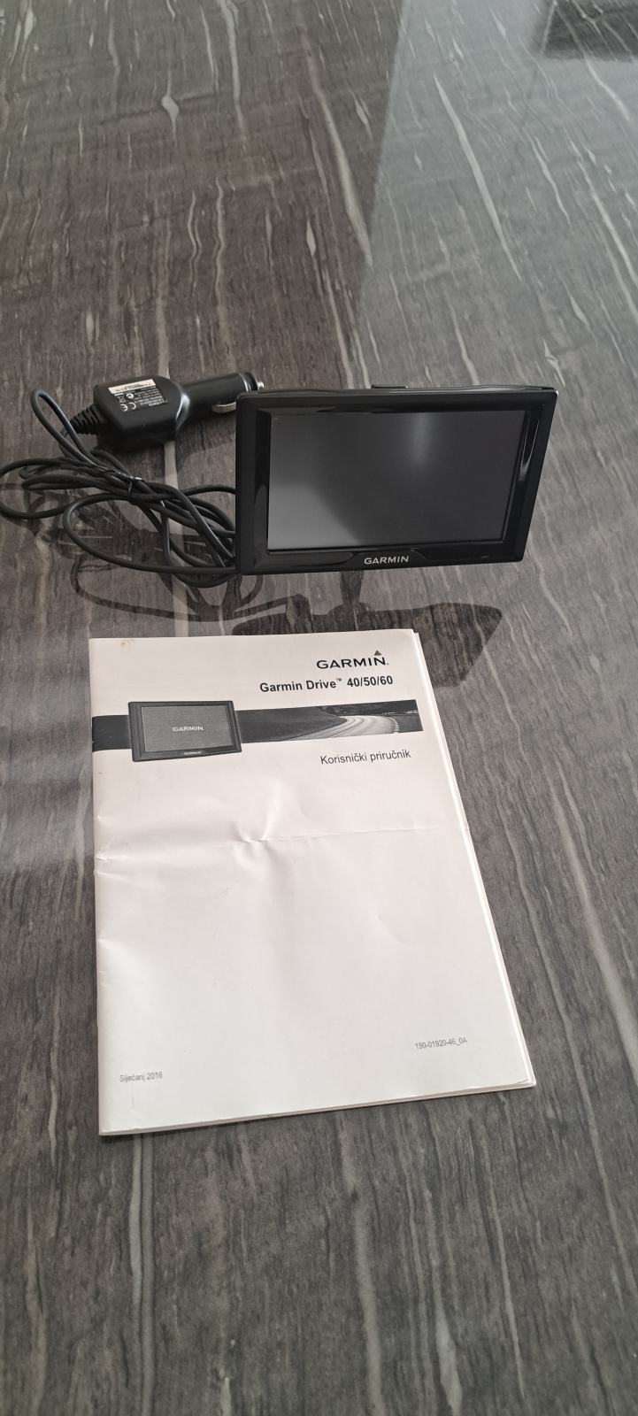 Auto navigacija Garmin Drive 40