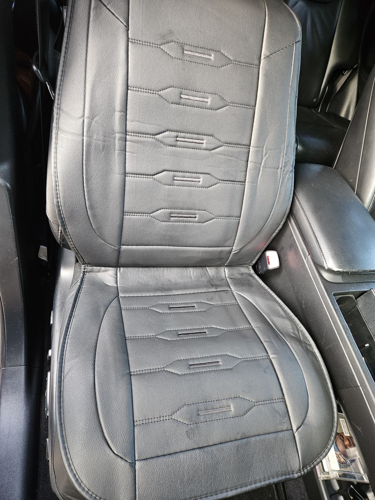 Auto navlake univerzalne KOŽA - NOVE