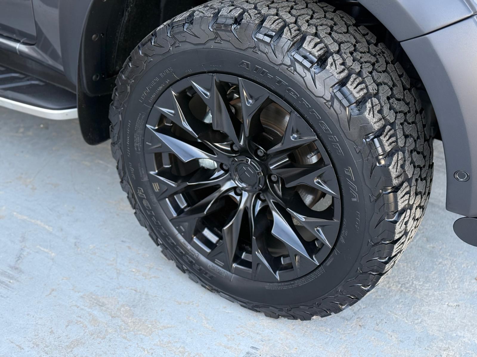 Felga FUEL FLAME D804 9x20 6x139,7 ET20