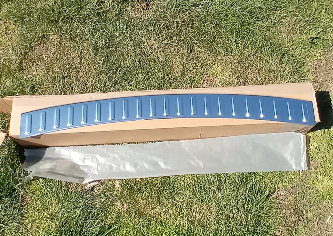 LAJSNA ZAŠTITNA ZADNJEG BRANIKA ZA VW GOLF 6