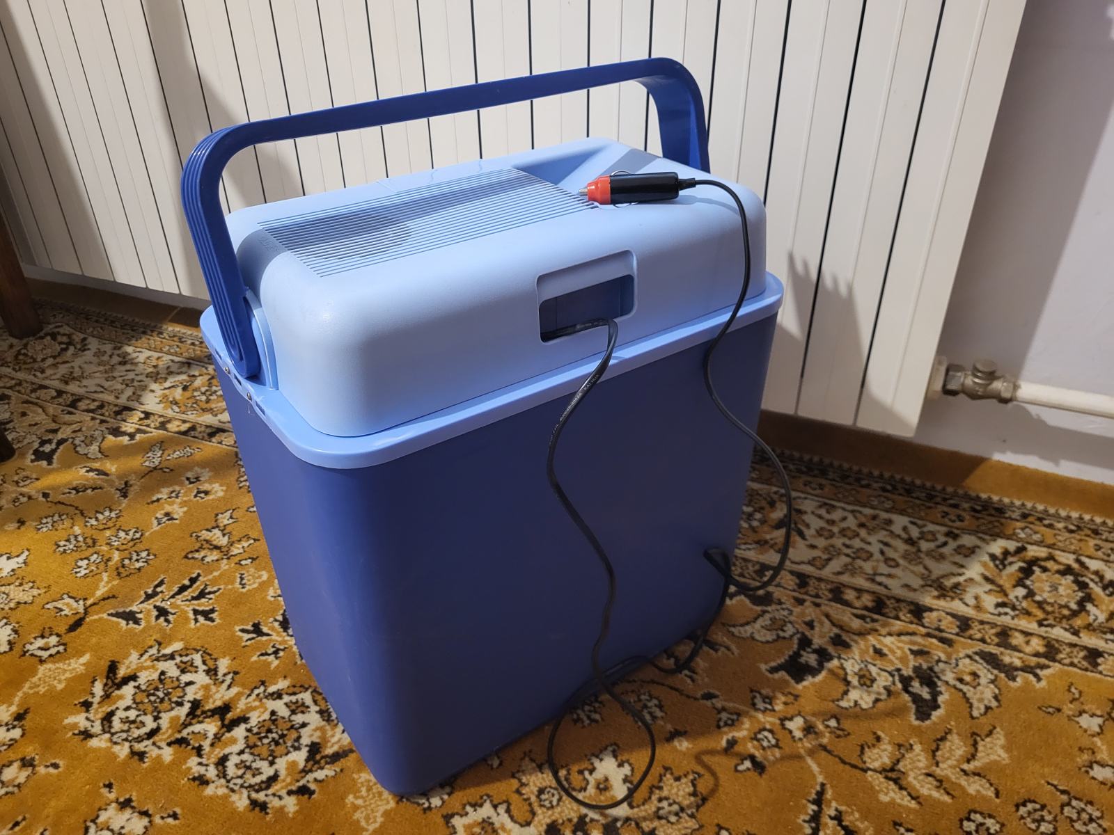 Prijenosni hladnjak za auto