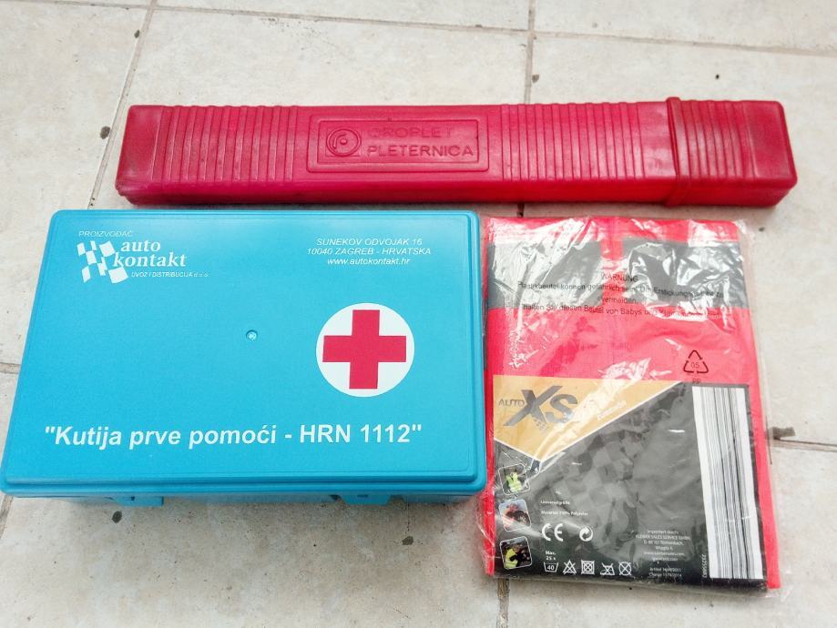 Set obavezne auto opreme Prva pomoć HRN 1112 trokut