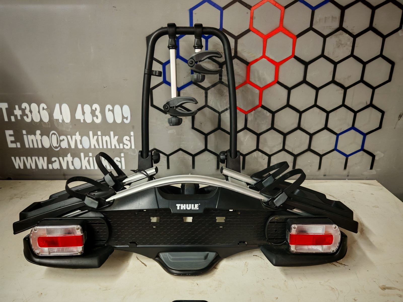 THULE VeloCompact 925 nosač bicikla za vučnu kuku