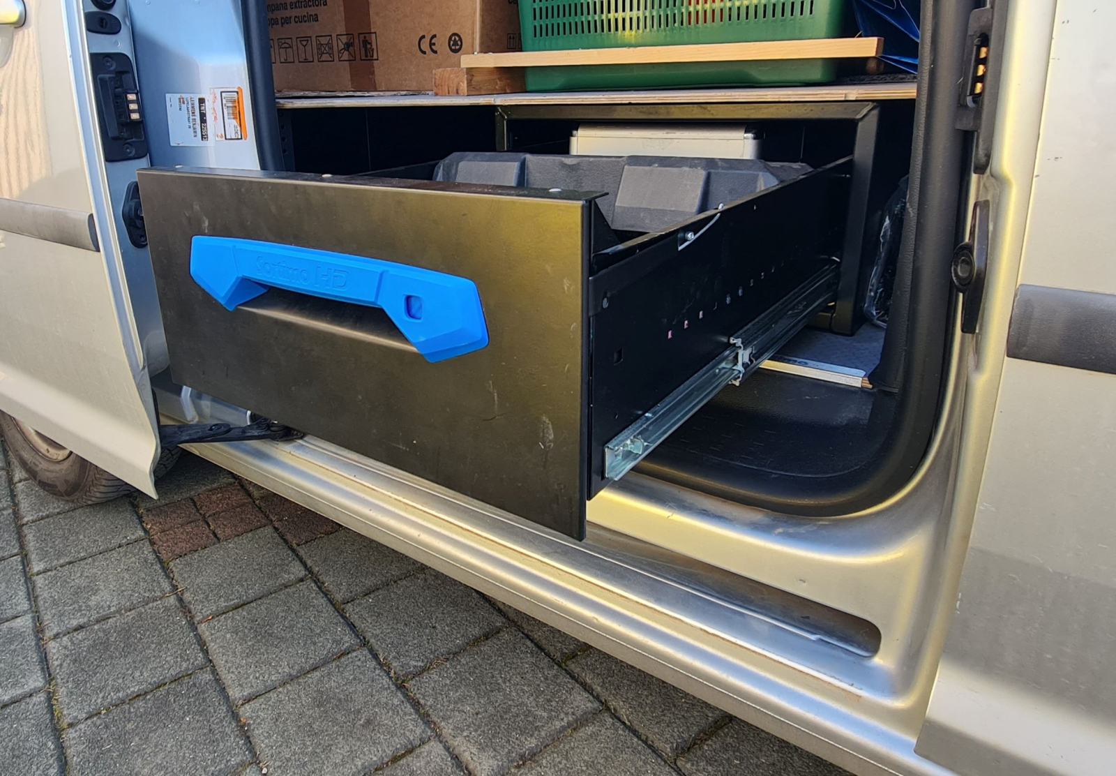 VW Caddy 2019. Sortimo