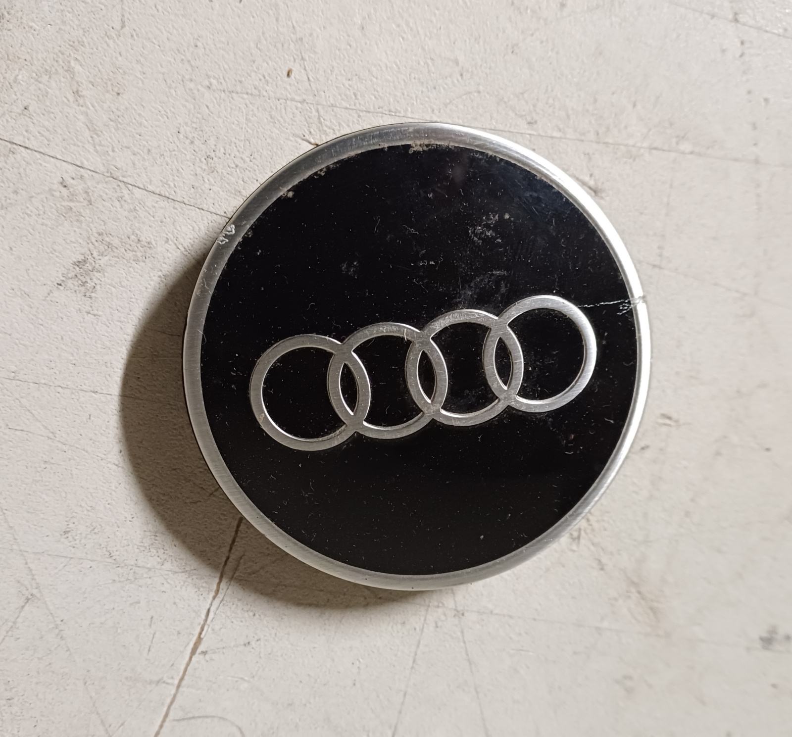 Čep za Felgu Poklopac Znak Emblem Audi A1 A2 A3 A4 A5 A6 A7 A8 Q5 Q7