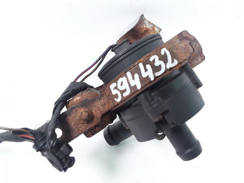 CIRKULACIONA PUMPA A0005000686 0392023206 MERCEDES GLA 2014-2020