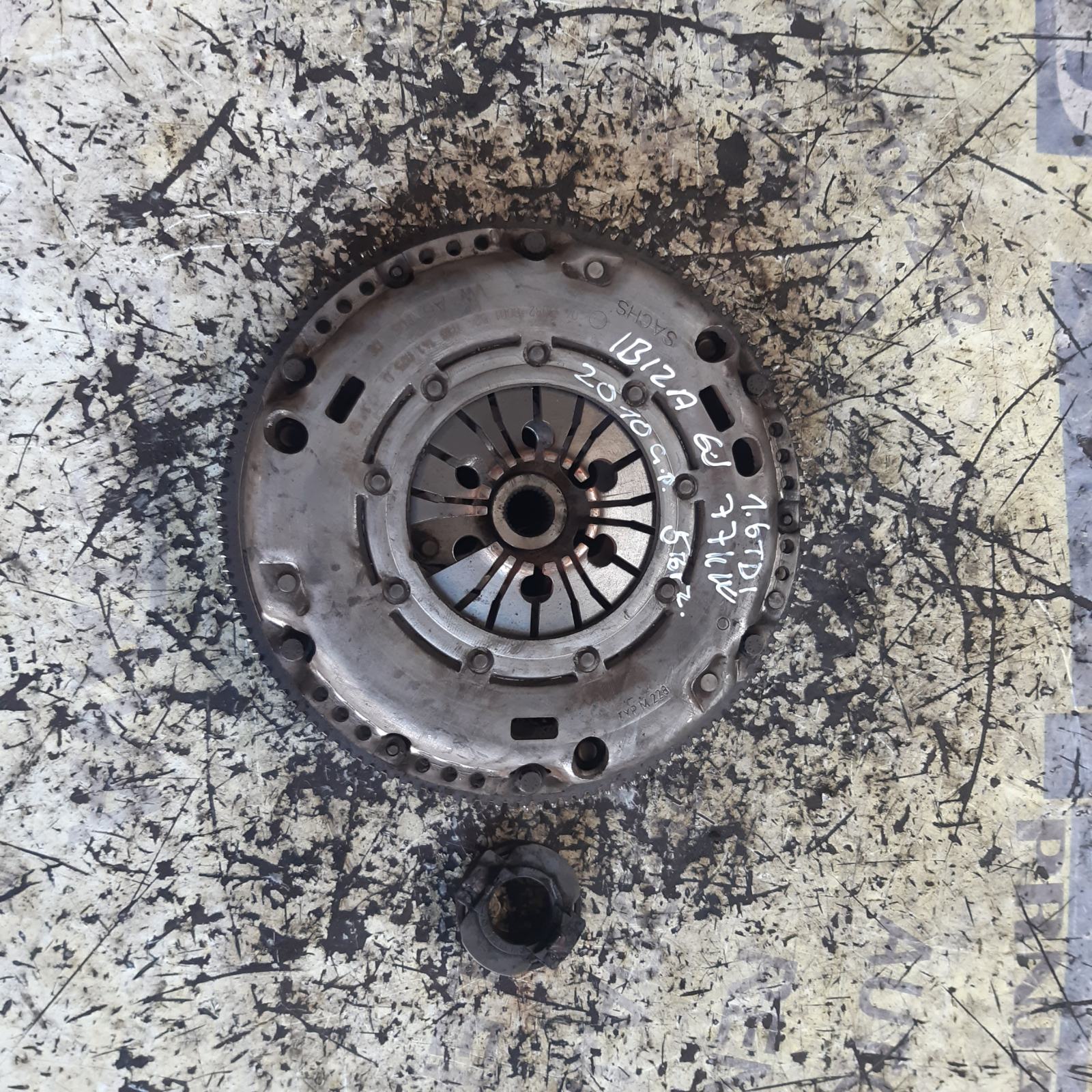 KVACILO SEAT IBIZA 6J 1.6 TDI 77 kW 2010 G.P.