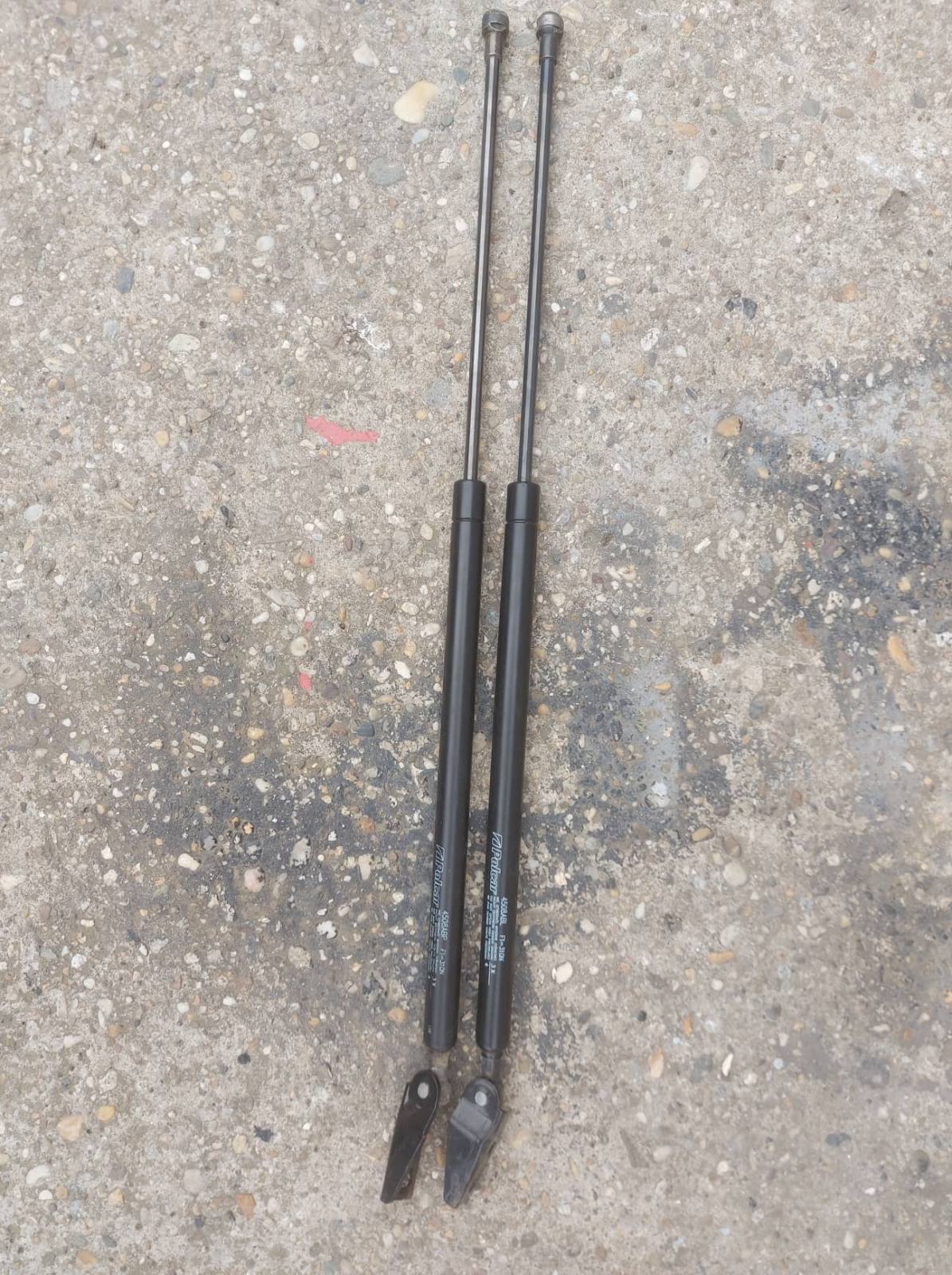 Mazda 323F Podizaci gepeka