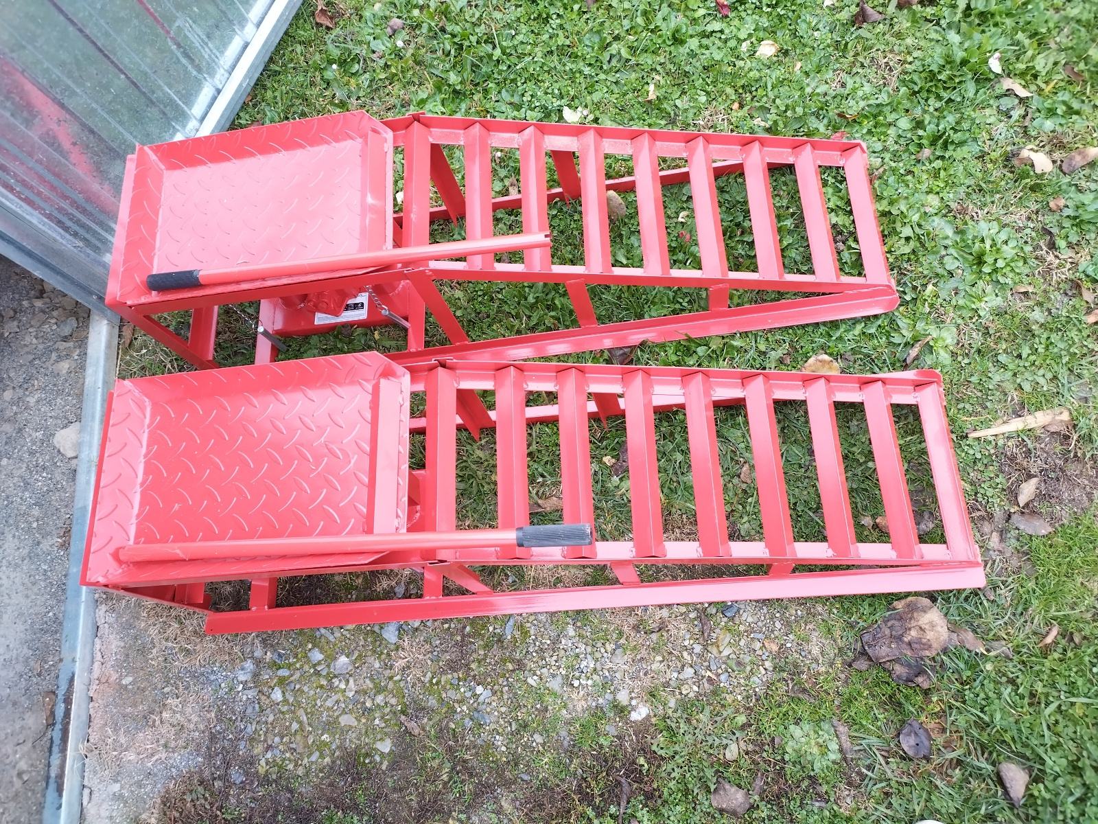 Rampa za servis automobila