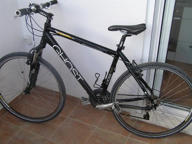 Prodajem Ghost Cross 1800 2010 godina veličina 53cm