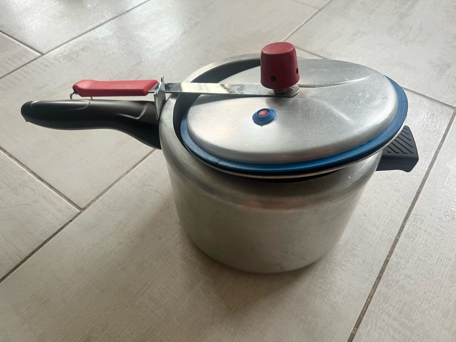 Ekspres lonac 4L / Pressure pot 4L