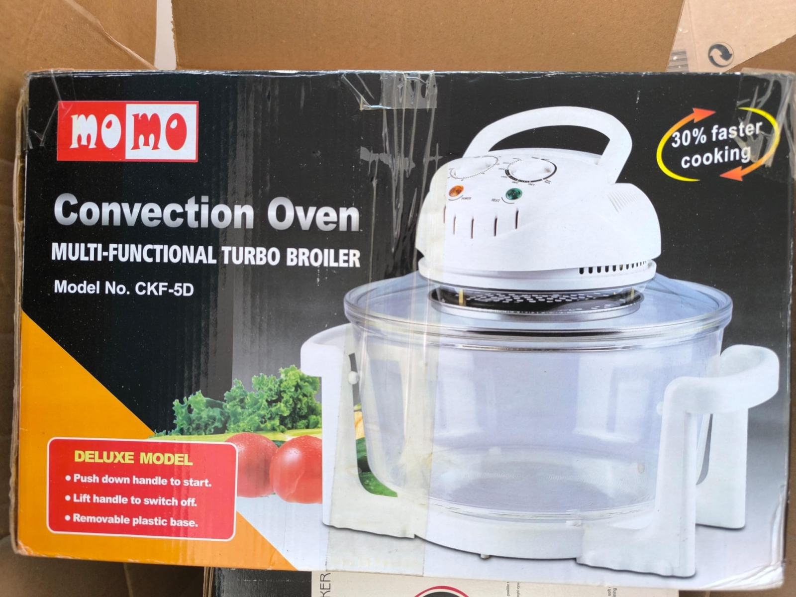 Konvekcijska pećnica Momo