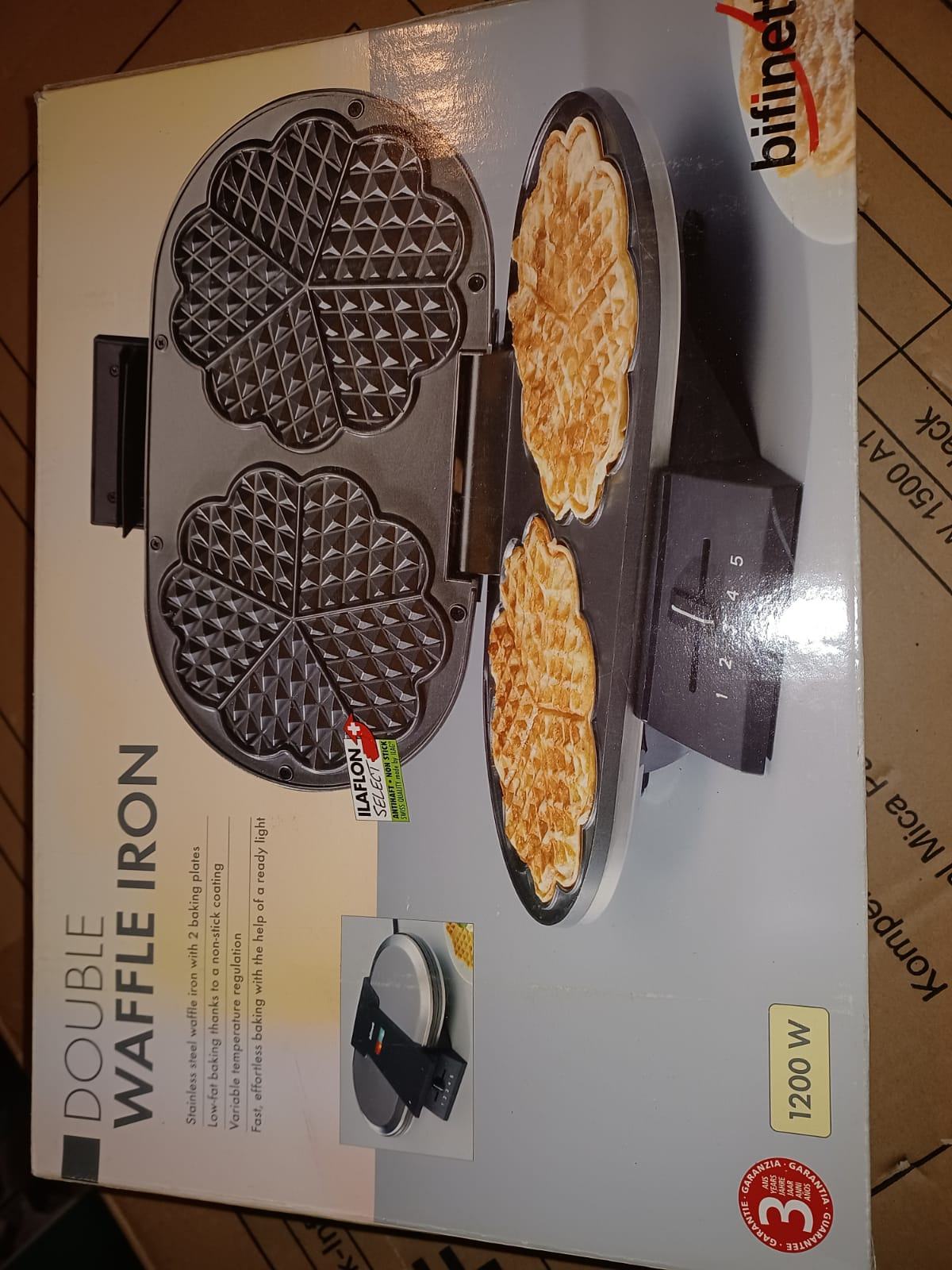 PRODAJEM PEKAČ WAFLI DUPLI BIFINET NOVI NEKORIŠTENI