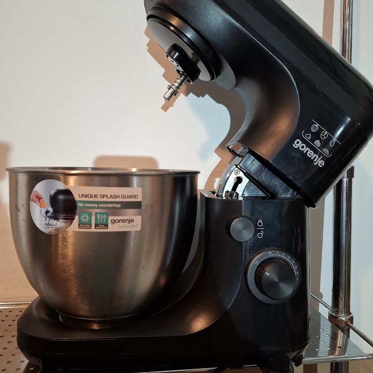 UREĐAJ ZA MJEŠANJE TIJESTA