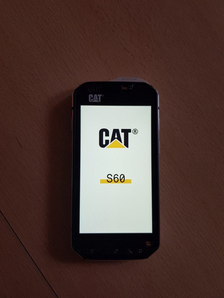 CAT S 60