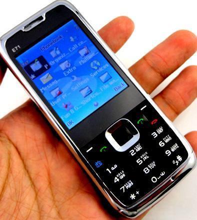 DUAL SIM Nokia E71 (kopija) NOVO!!!