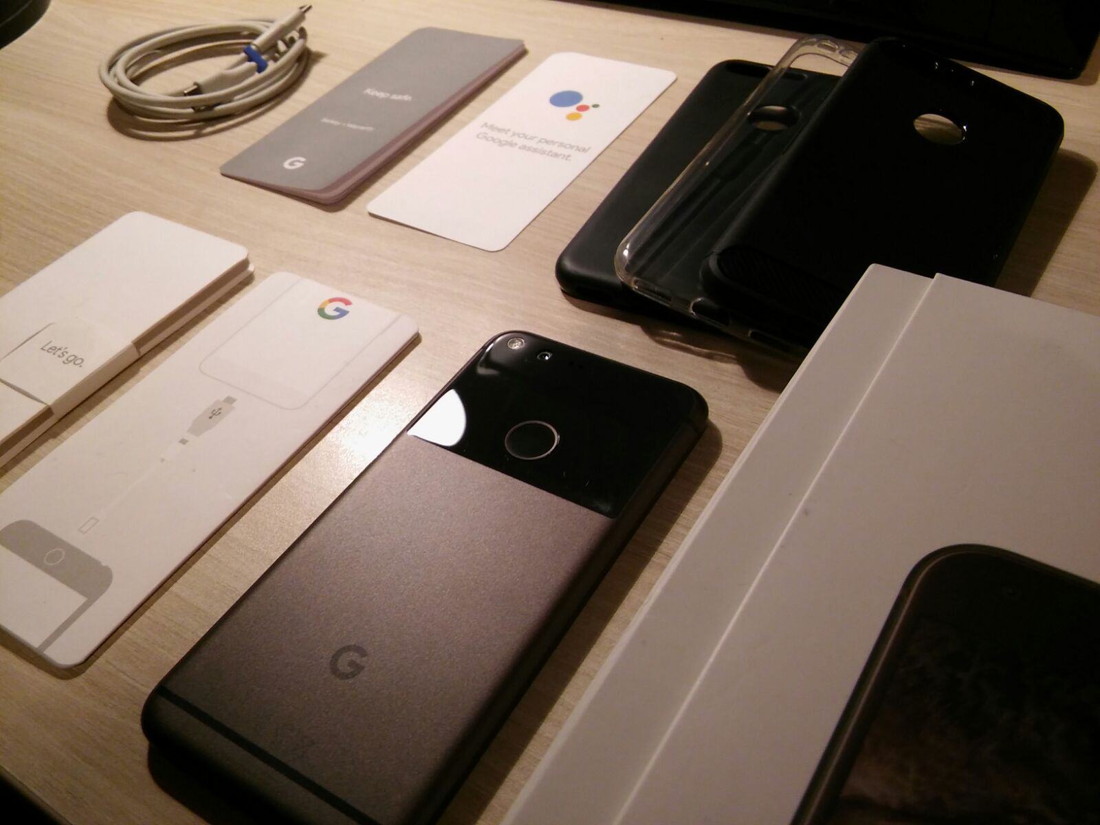 GOOGLE PIXEL BLACK 32GB SNAPDRAGON 821 4GB RAM