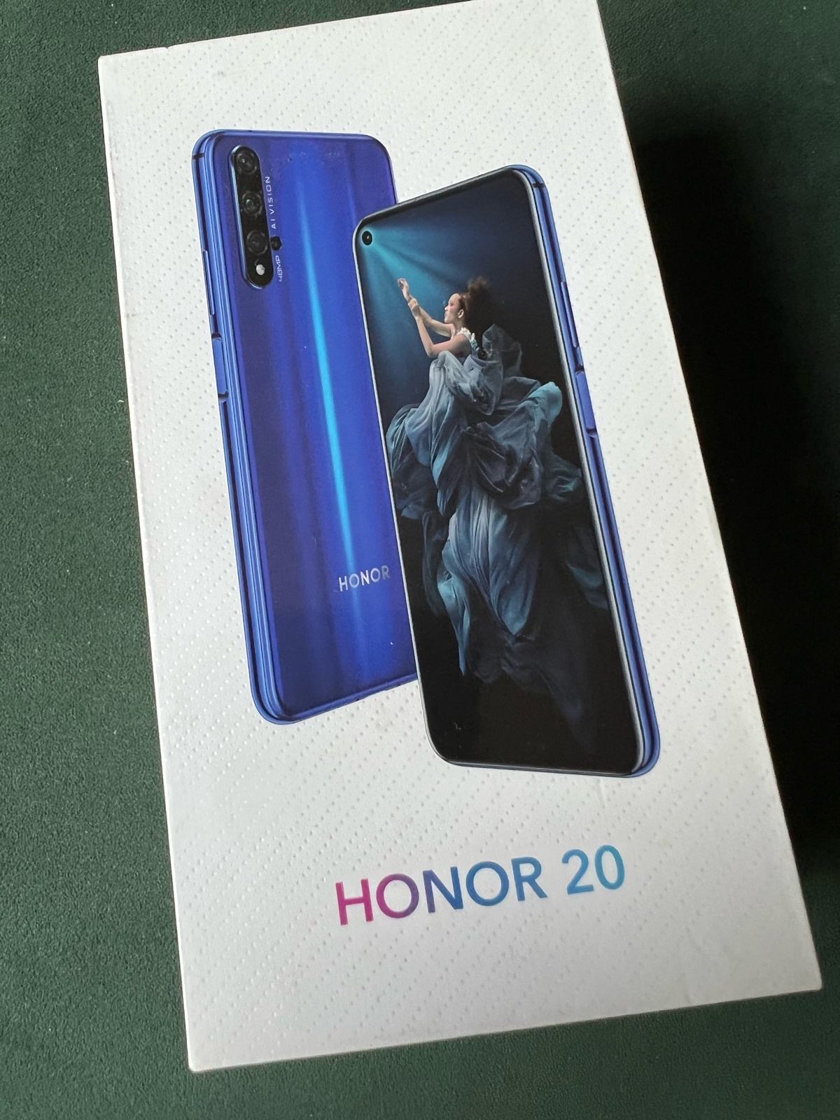 HUAWEI Honor 20, NOVI, SAMO OTVOREN,SUPER POVOLJNO!!!