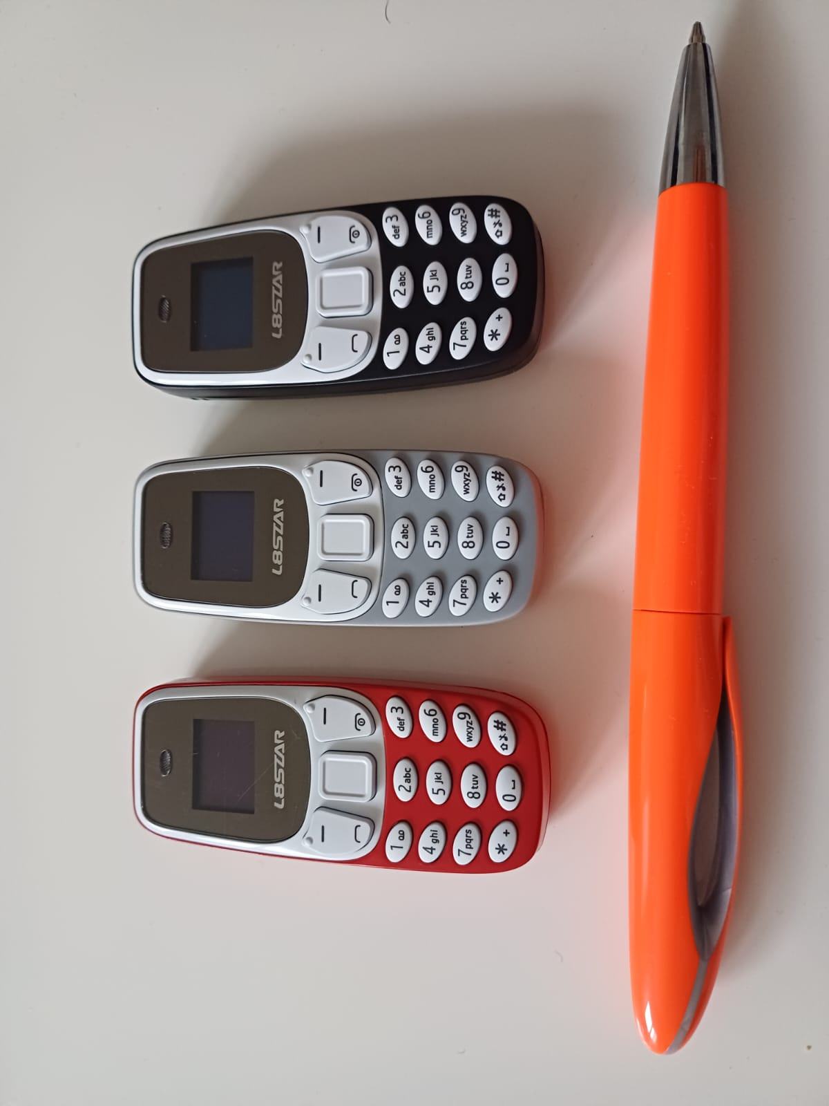 Mini mobiteli novi 30 eura