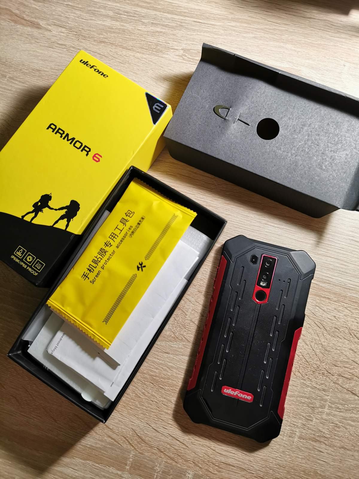 Ulefone Armor 6 vodootporan outdoor mobitel, octa core,IP68