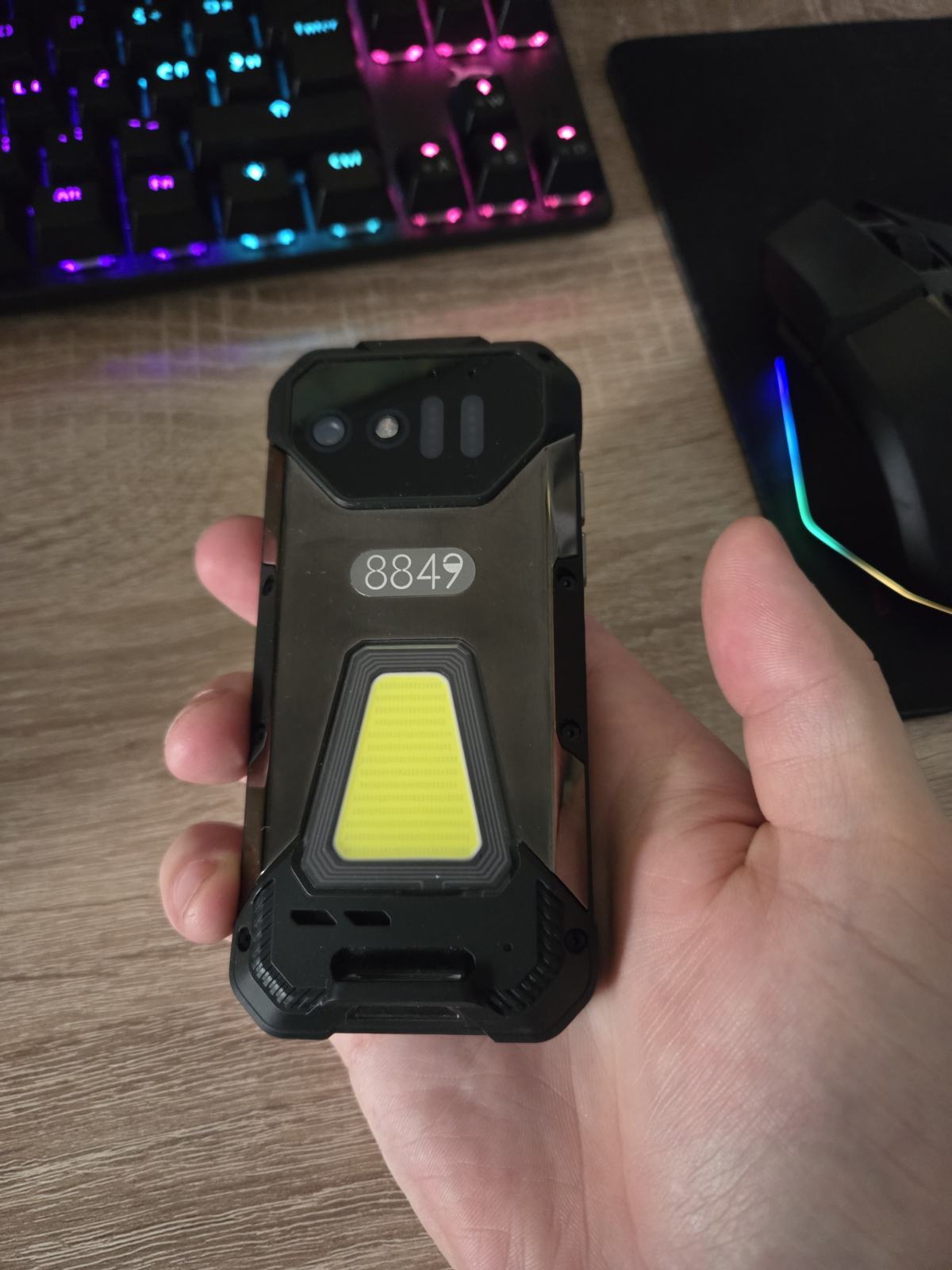 UNIHERTZ TANK MINI 4G 8GB RAM 256GB DUAL SIM SIVI (BEZ LASERA)