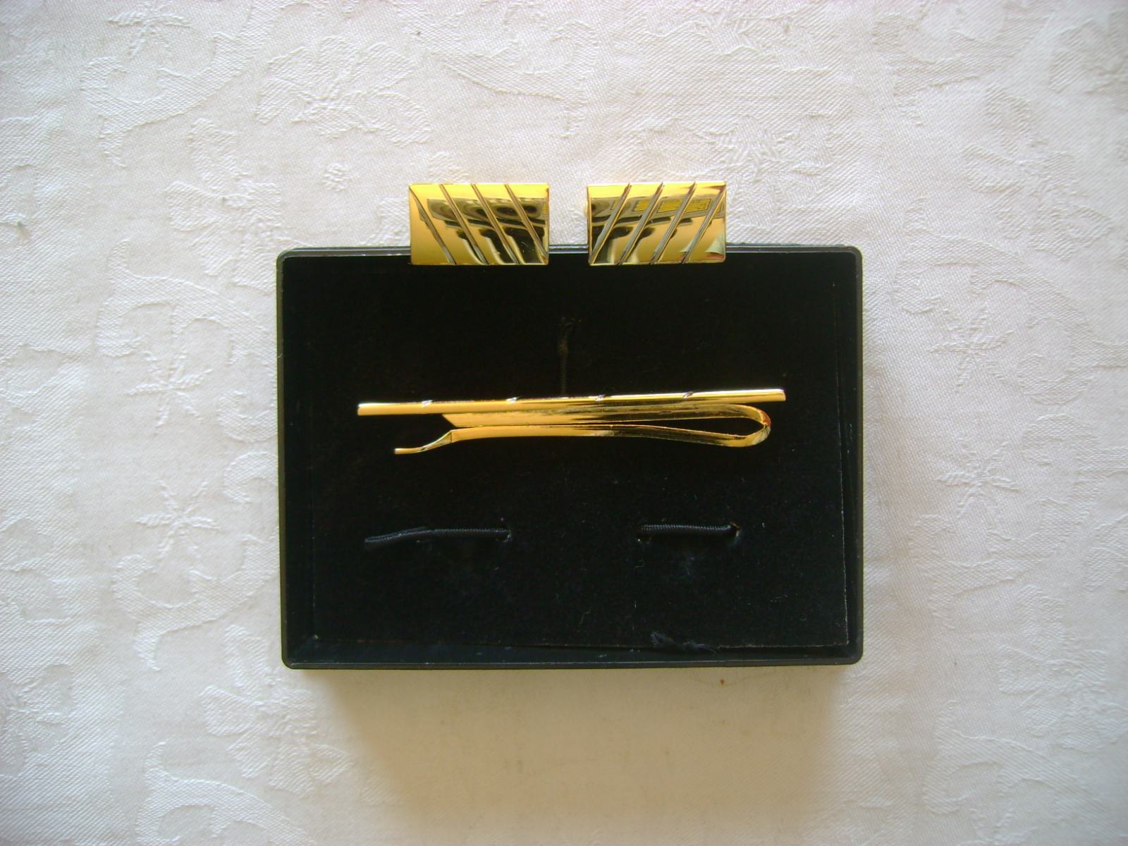 Manžete i igla za kravatu 2