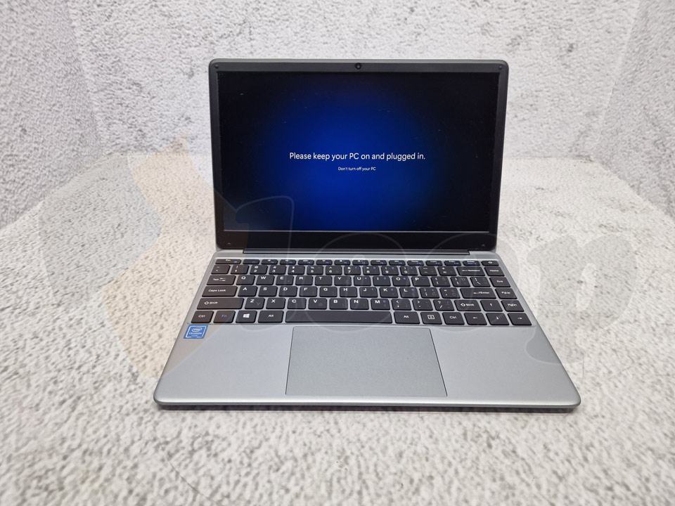 Chuwi HeroBook Pro Celeron N4020 / 8 GB / 256 GB NVMe / Intel UHD 600