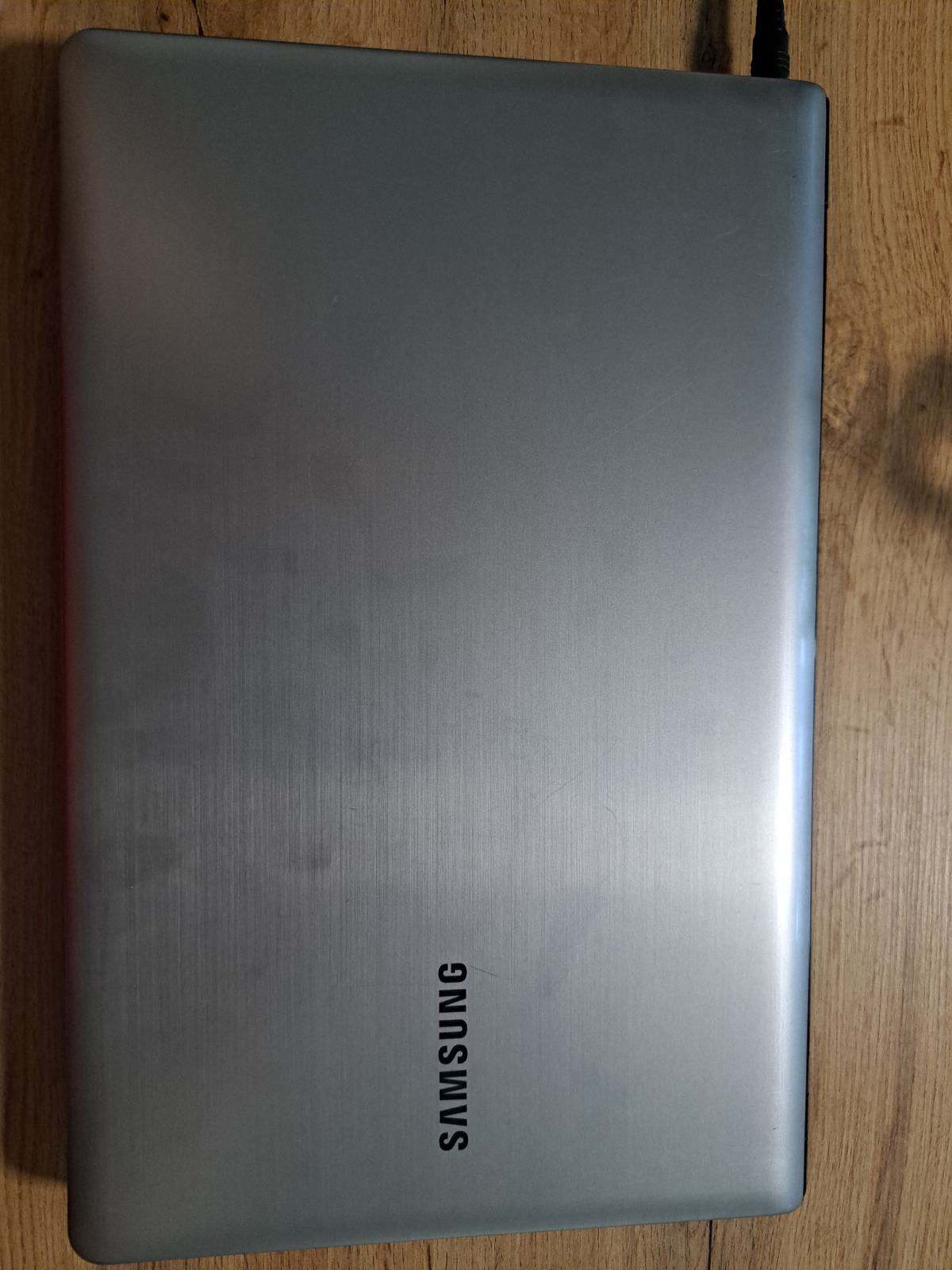 Samsung laptop AMD E2-1800 dual core, 8GB RAM