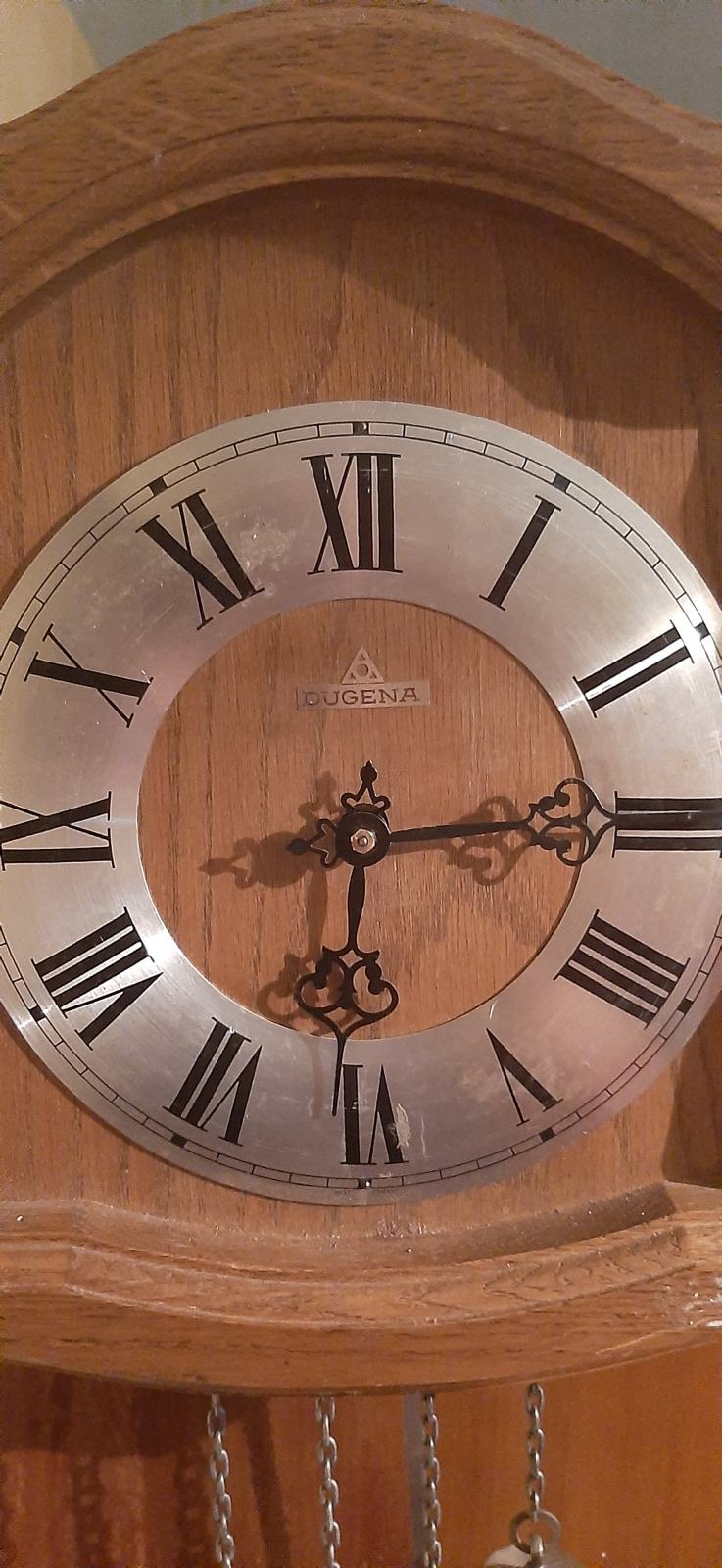 Zidni sat Dugena