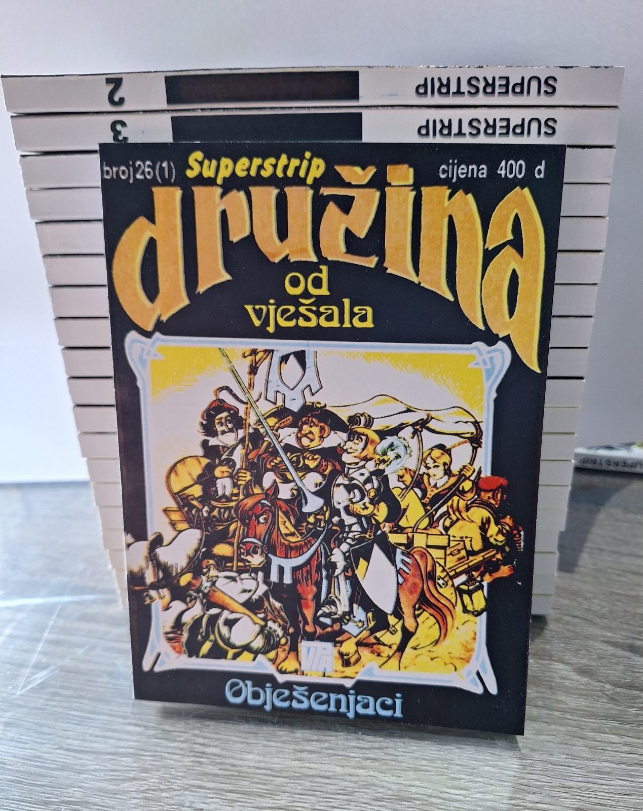 STRIP DRUZINA OD VJESALA Preslik