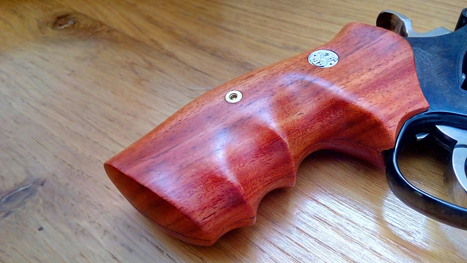 Drvene korice za Smith & Wesson revolvere