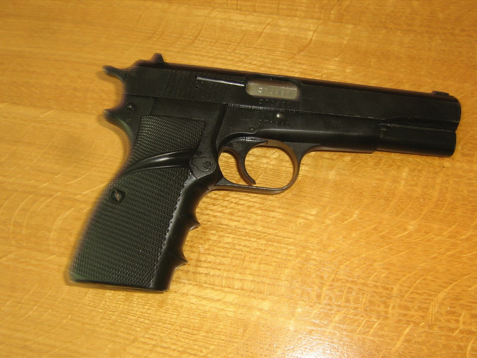 Pištolj Browning FM 90 HI Power 9 mm
